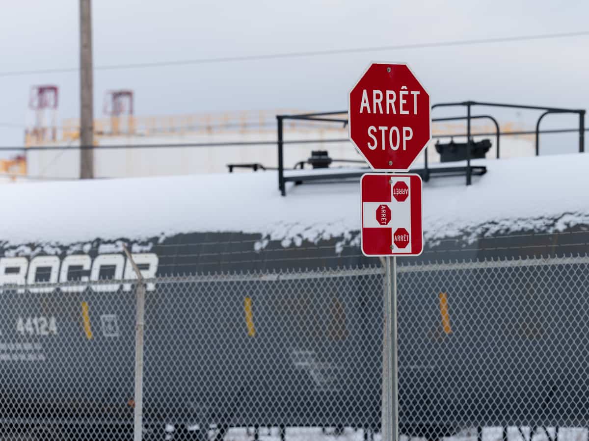 arret stop quebec