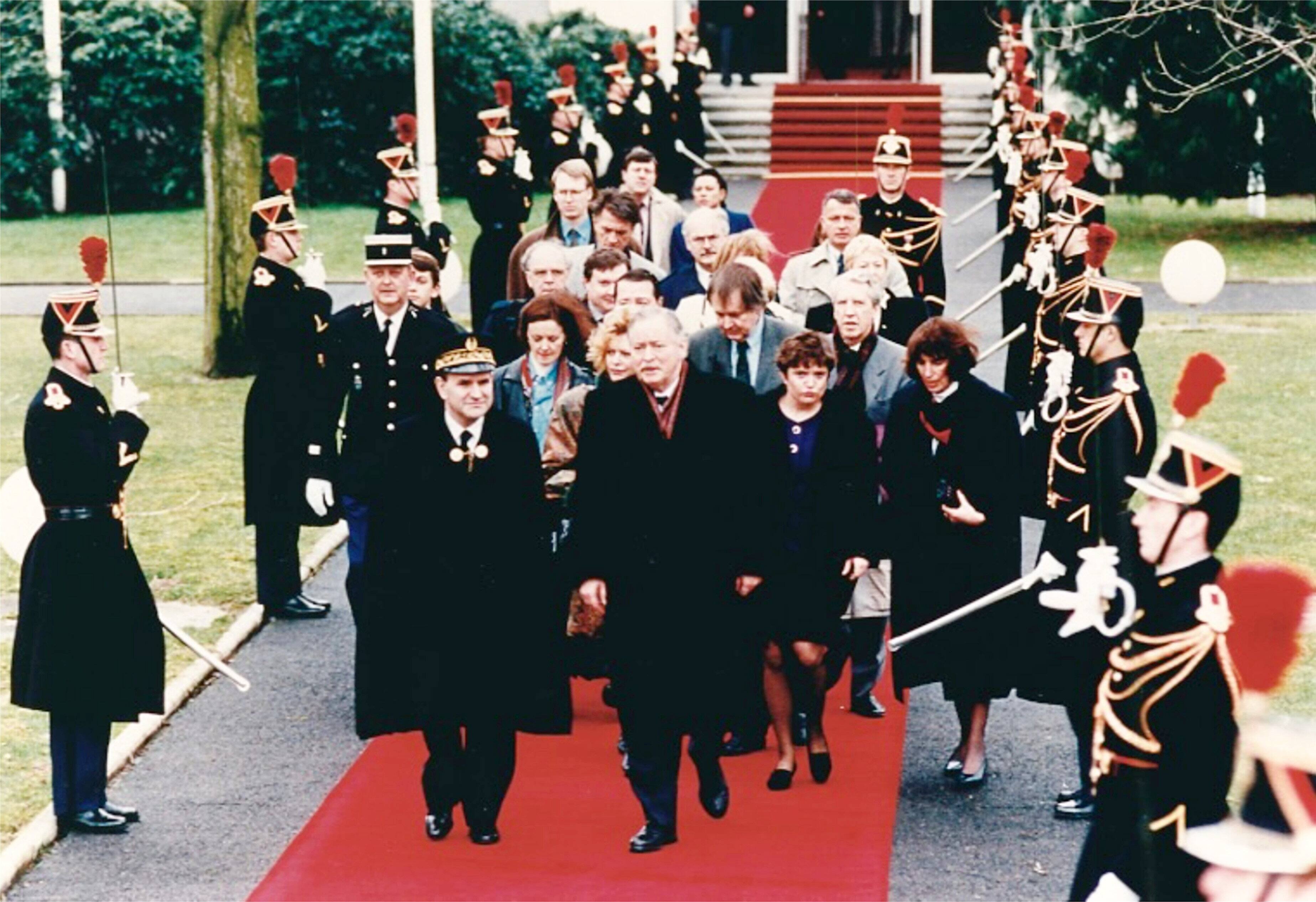 30 ans du référendum: voici les dessous inédits de la mission secrète ...