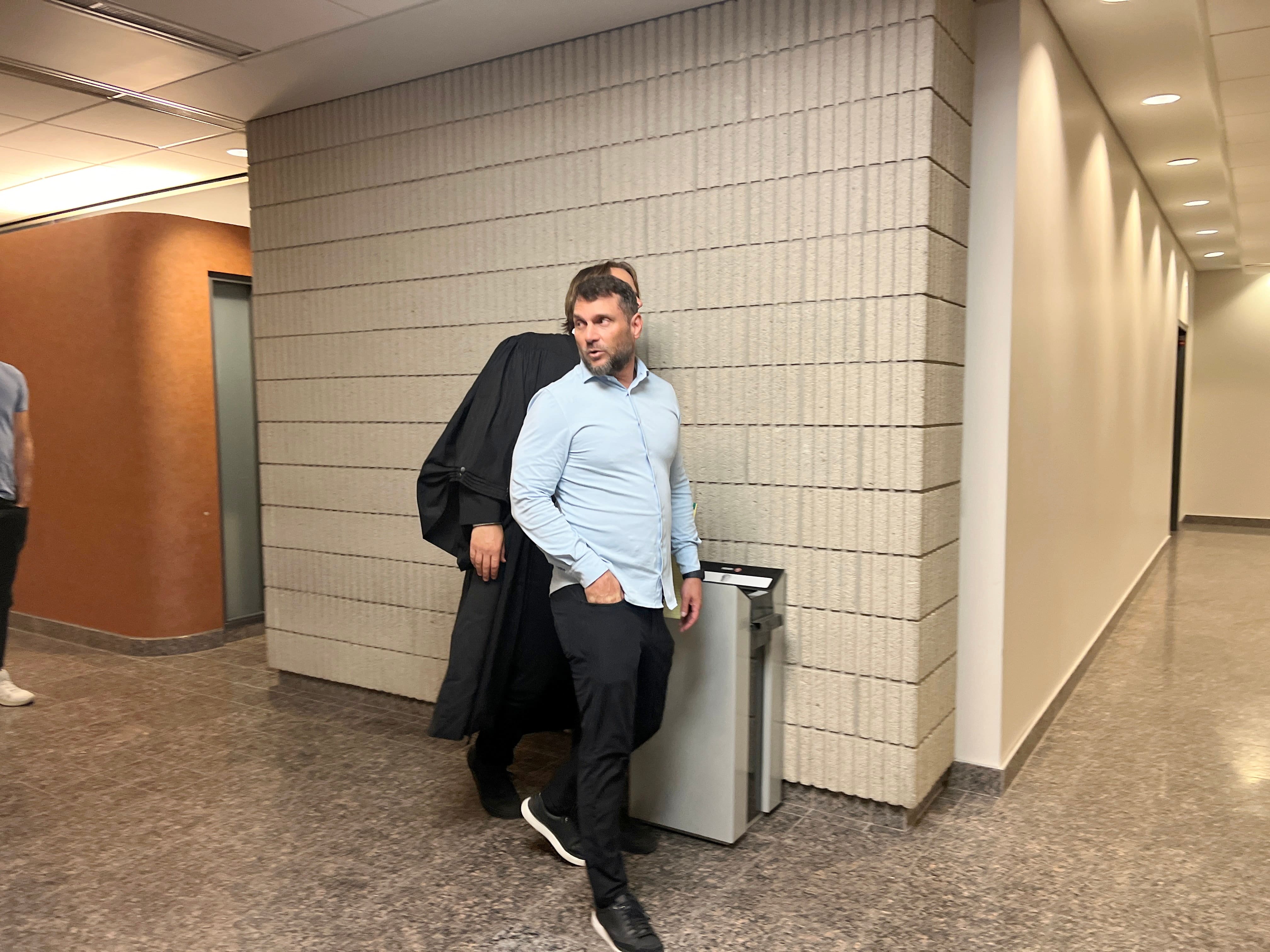 «J’achète des maisons CA$H»: deux fraudeurs allégués devant le juge | JDM