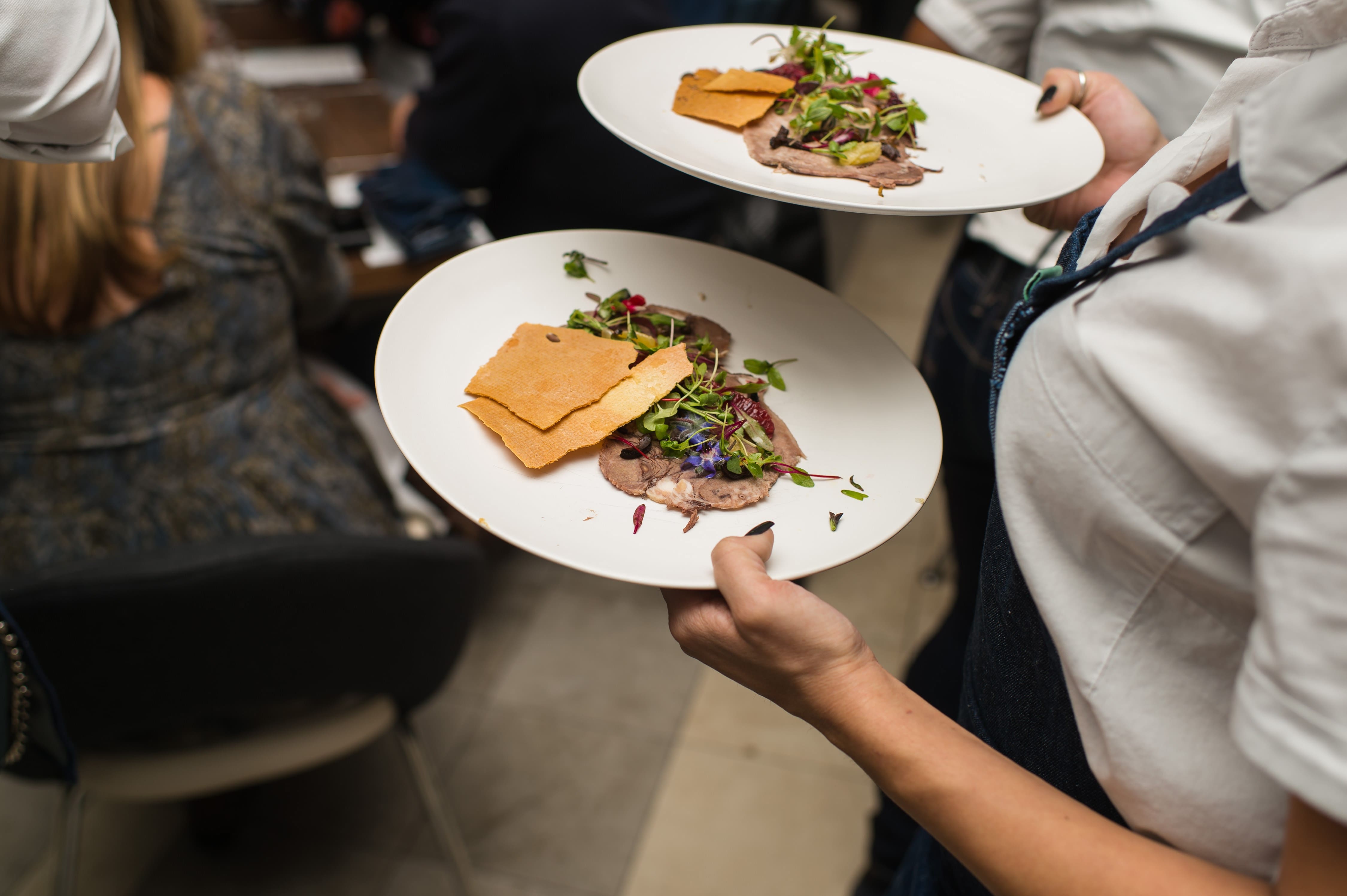 Foodtastic met la main sur les restaurants La Chambre | TVA Nouvelles