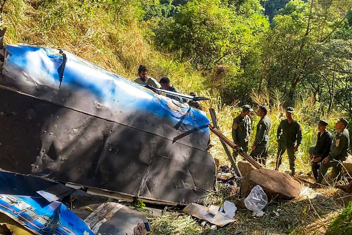 Sri Lanka: 15 morts dans la chute d'un bus au fond d'un ravin | JDM