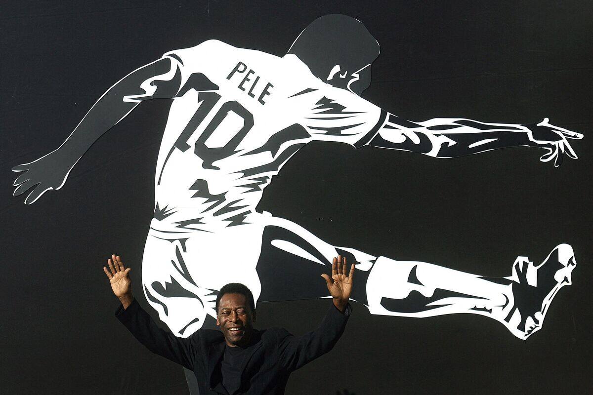 Le «Roi» Pelé, première vedette planétaire du soccer, s'éteint à 82 ans ...
