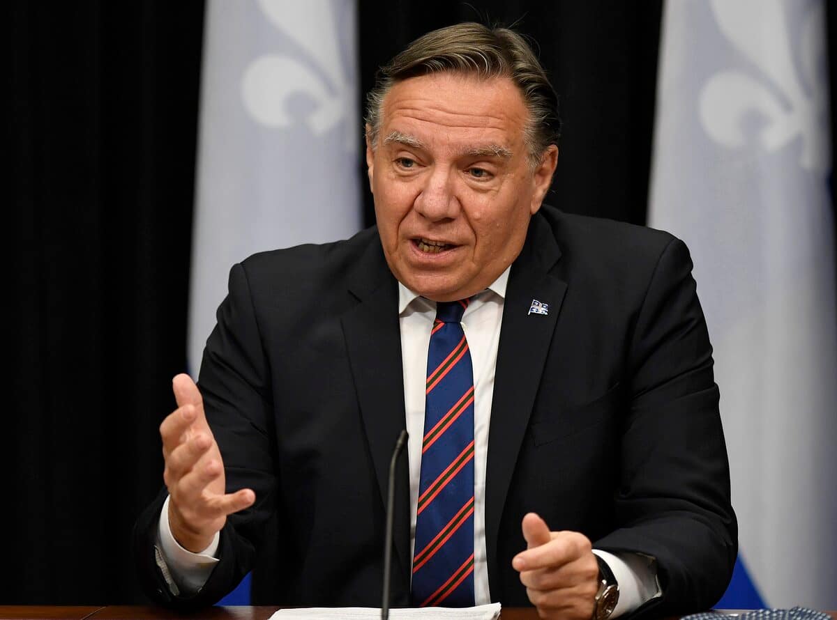 «Le système de santé est à bout de souffle», dit François Legault | JDM