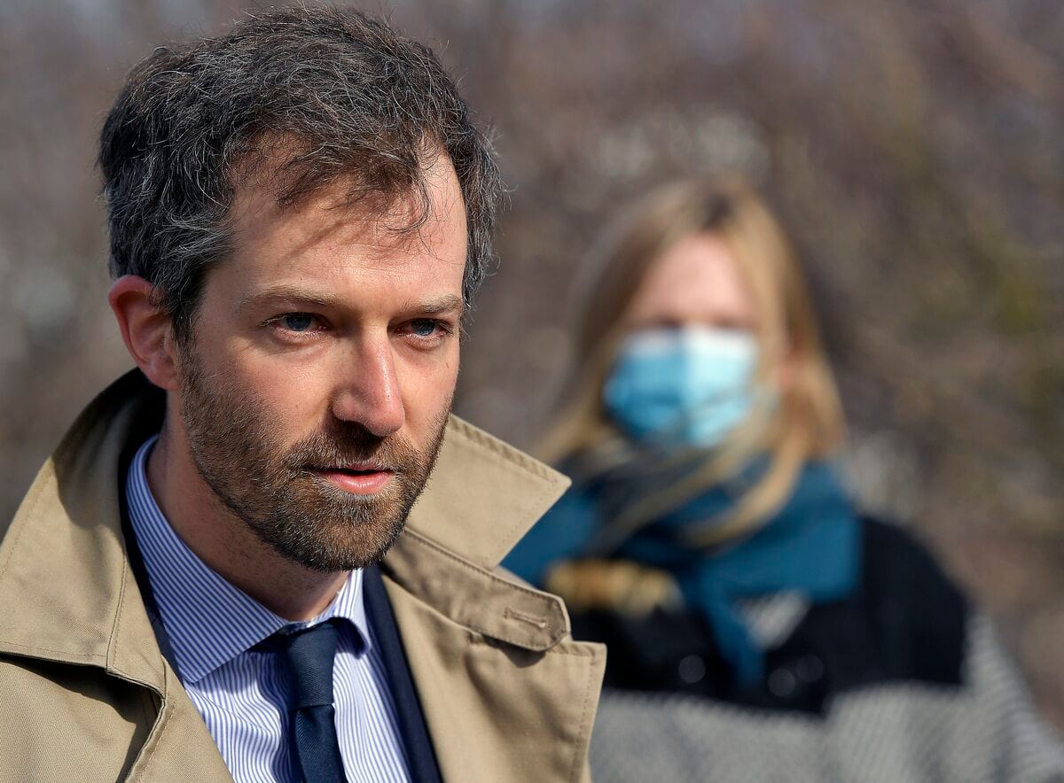 Voici 5 choses à savoir sur Joël Lightbound, le député libéral qui attaque Trudeau et son ...