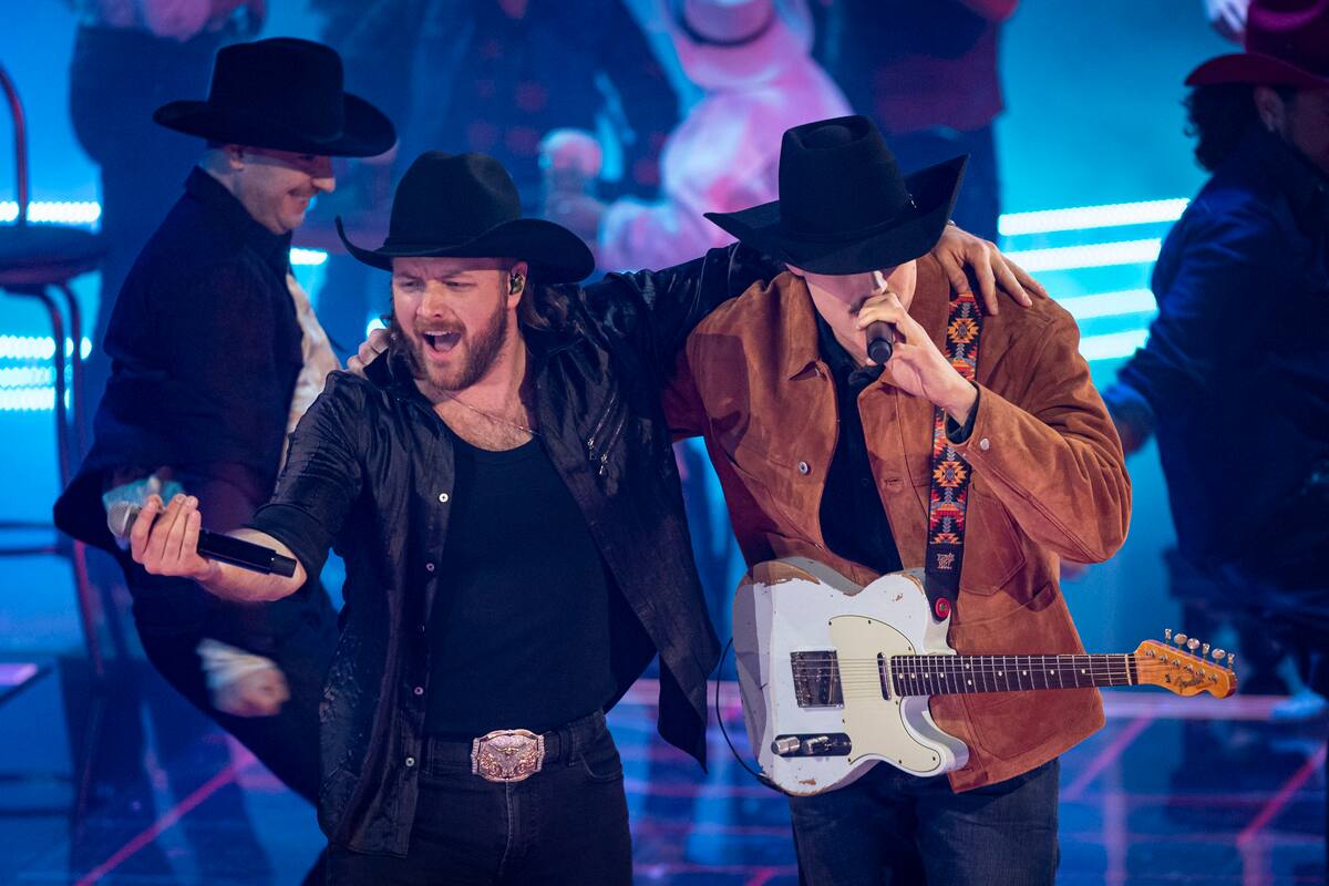 VIDÉOS | «Star Académie»: Matt Lang met le party dans la place | JDM