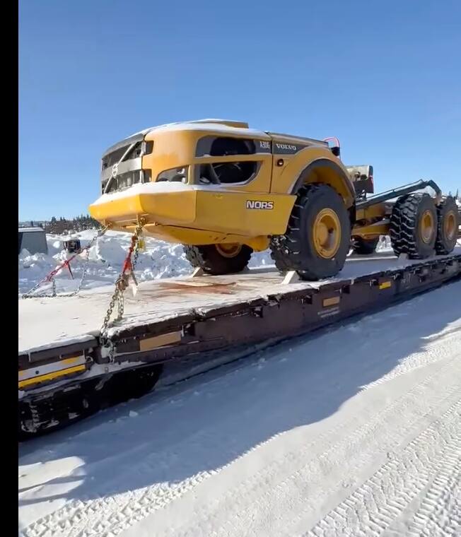 Un mégaprojet minier sème la controverse à Schefferville | JDQ