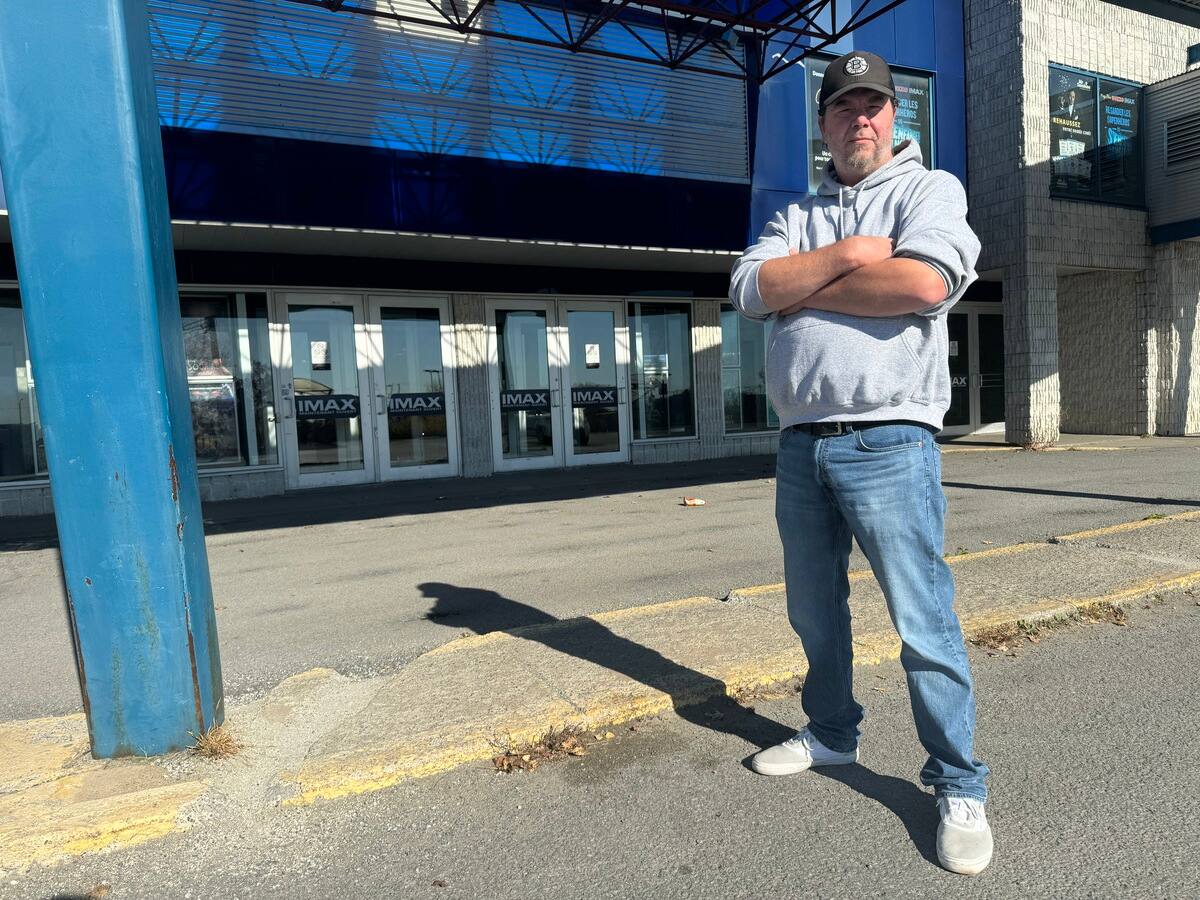 «Le film n’a jamais été diffusé»: les clients des Cinémas Guzzo ...