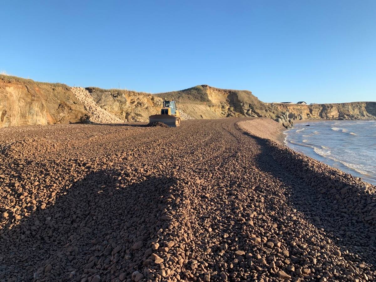 Érosion: Mesure drastique pour protéger la falaise de Cap-aux-Meules | JDM