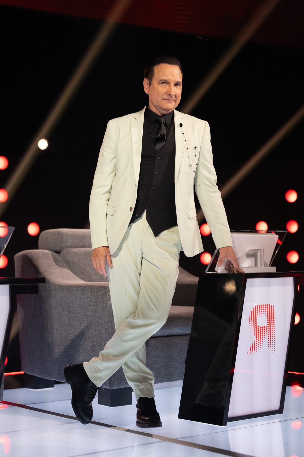 France: Jean-Marc Généreux et Mel Charlot sont jurés à «Danse avec les ...