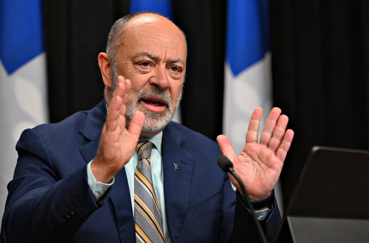 Christian Dubé ne veut plus couper les cadres à Santé Québec, c’est ...