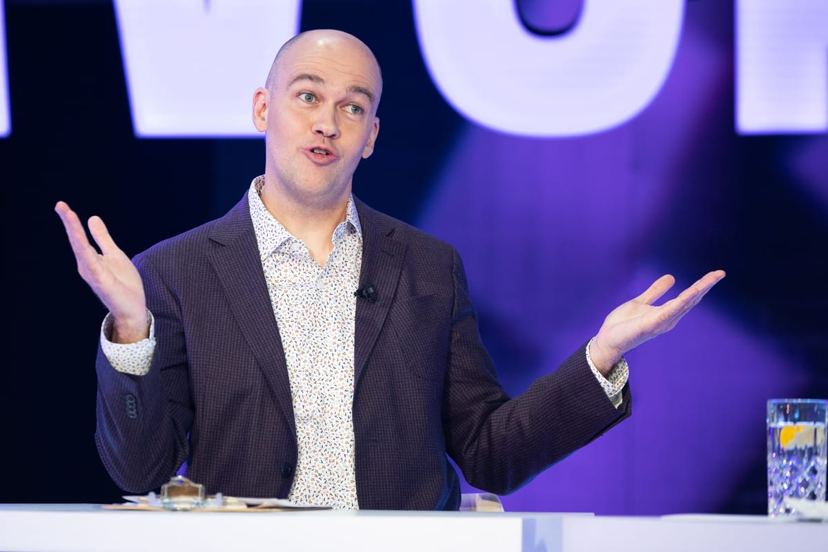 L’IA remplacera-t-elle les humoristes? Non, avance Guy Nantel | TVA ...