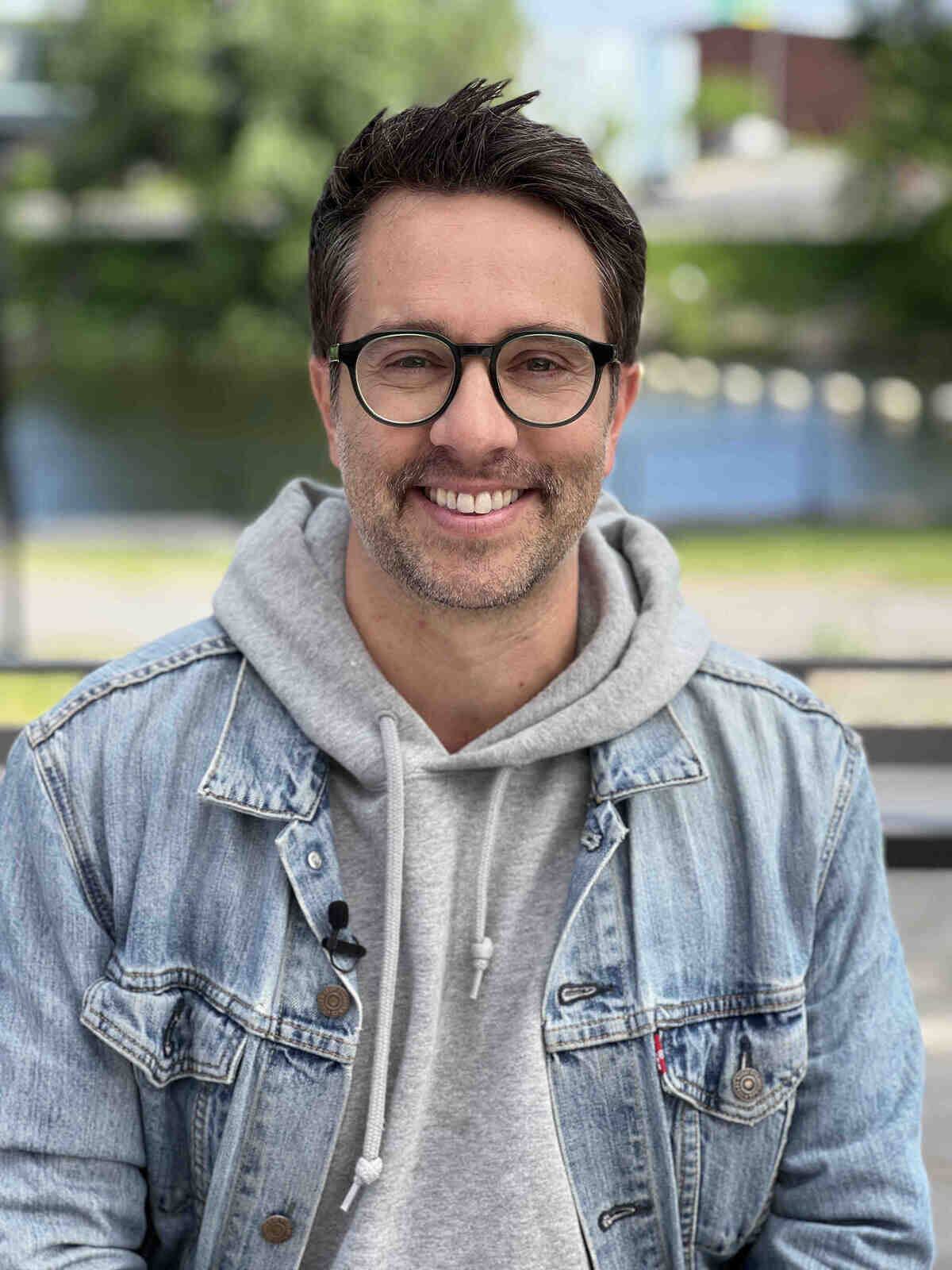 Malgré la fermeture, voici la seule émission de WKND qui reviendra | 7 ...