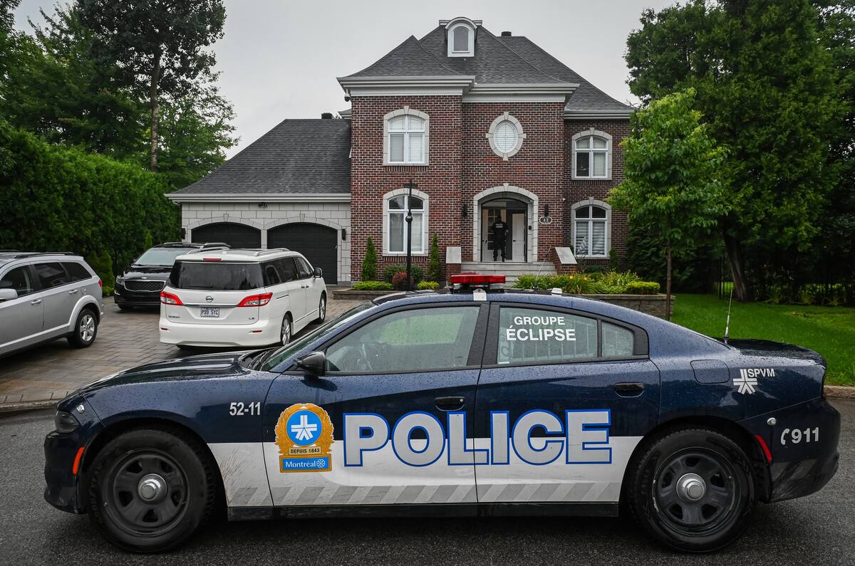 Enquête pour meurtre: la police débarque chez le cochef de la mafia ...