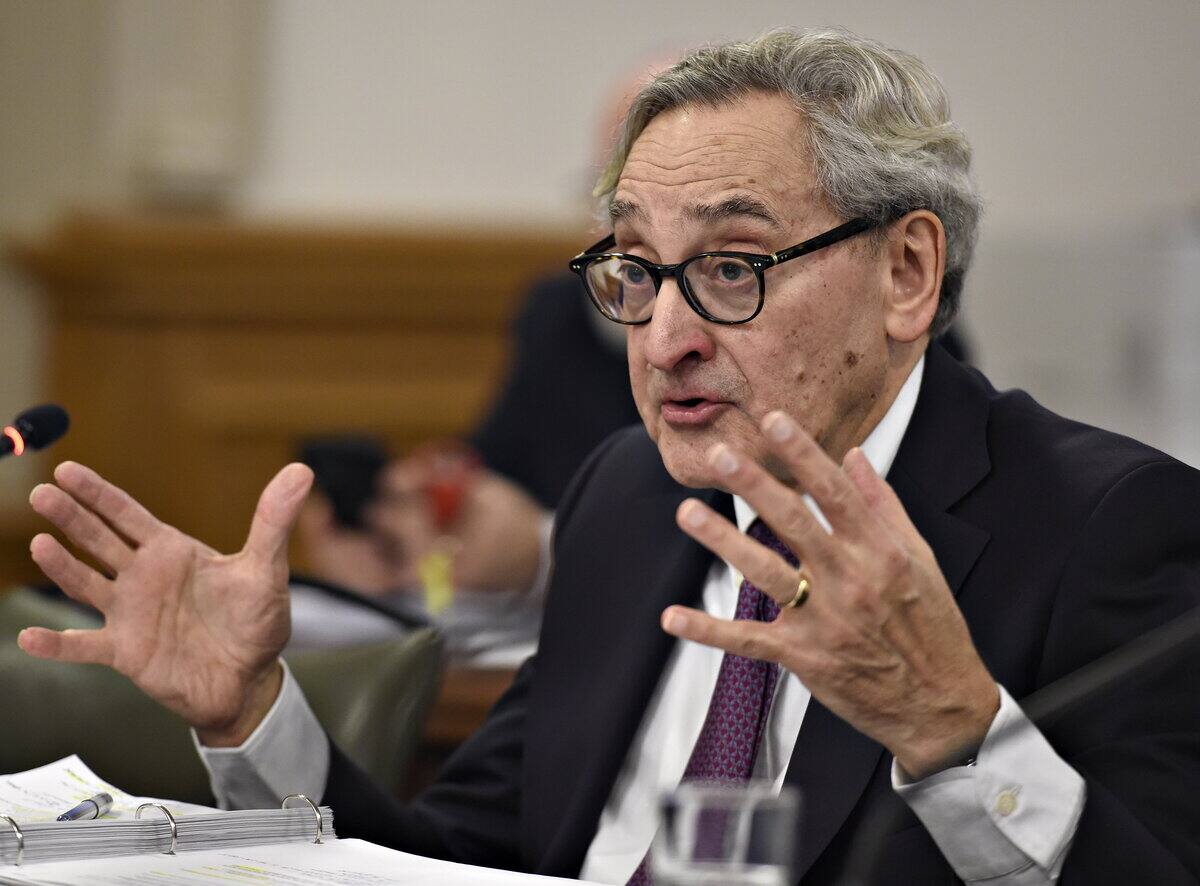 Un bâillon justifié par des faussetés? «La notion de vérité, ça ...