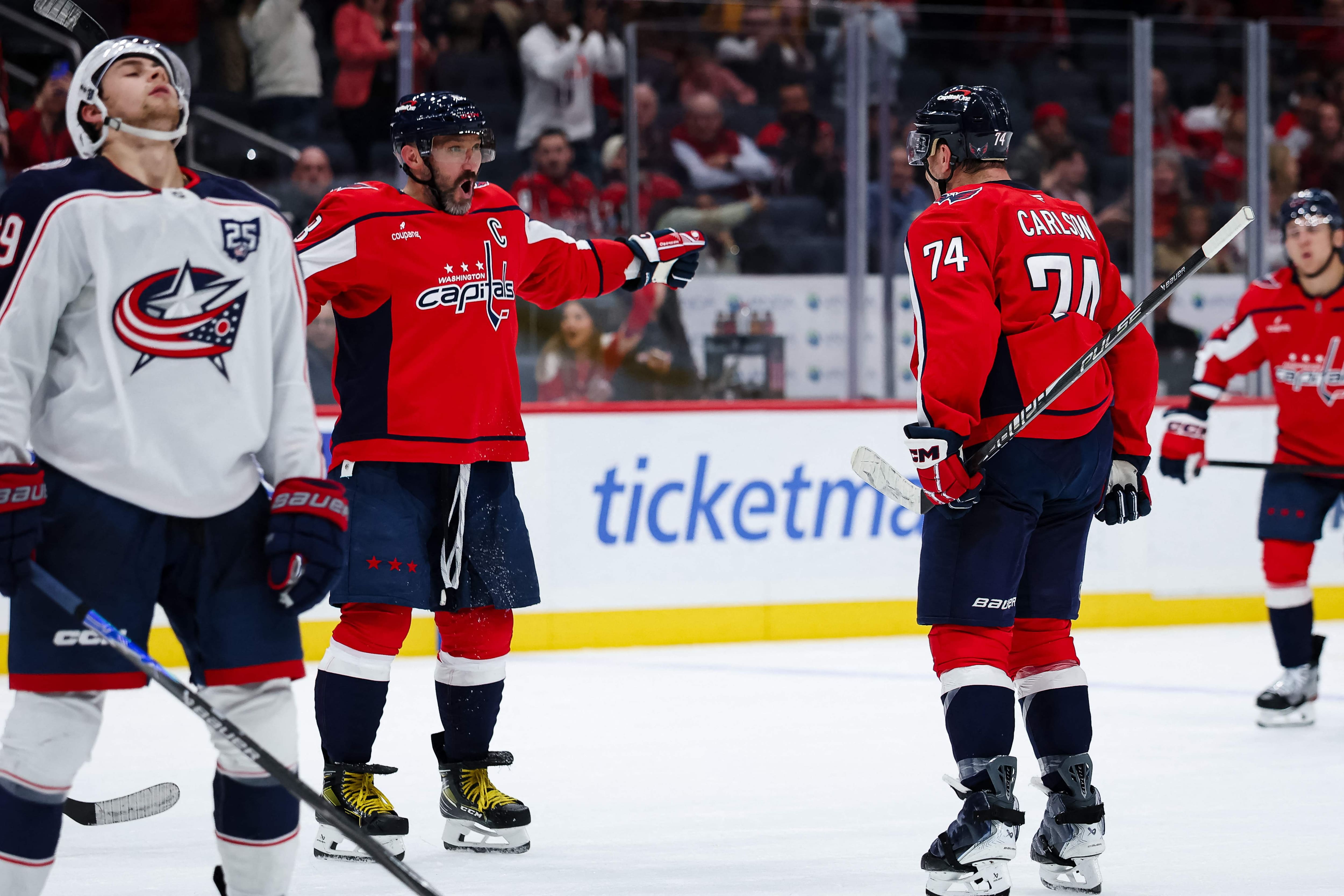 Trois blessés durant une journée horrible pour les Blue Jackets - TVA ...