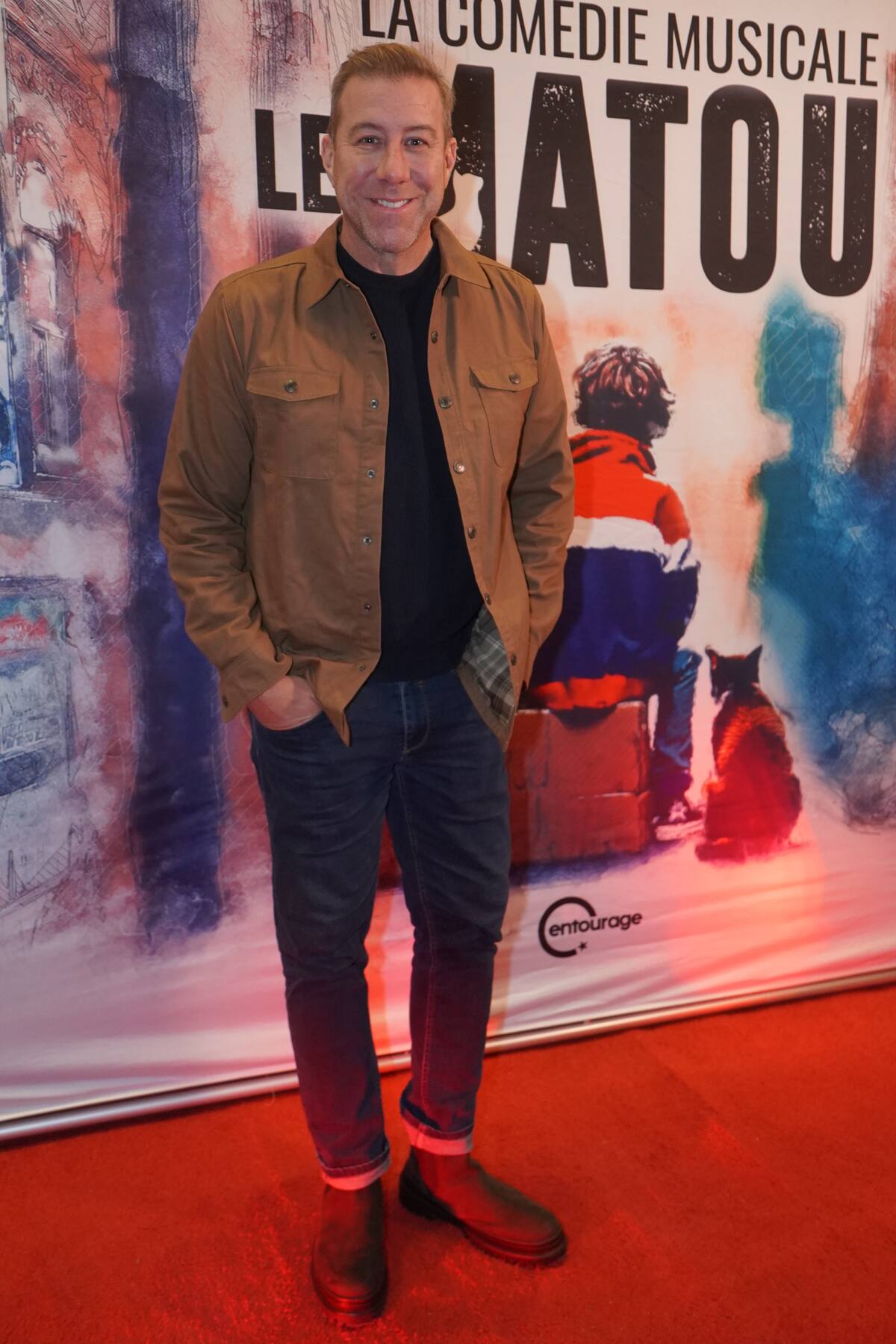 Toutes les vedettes sur le tapis rouge de la comédie musicale «Le Matou ...