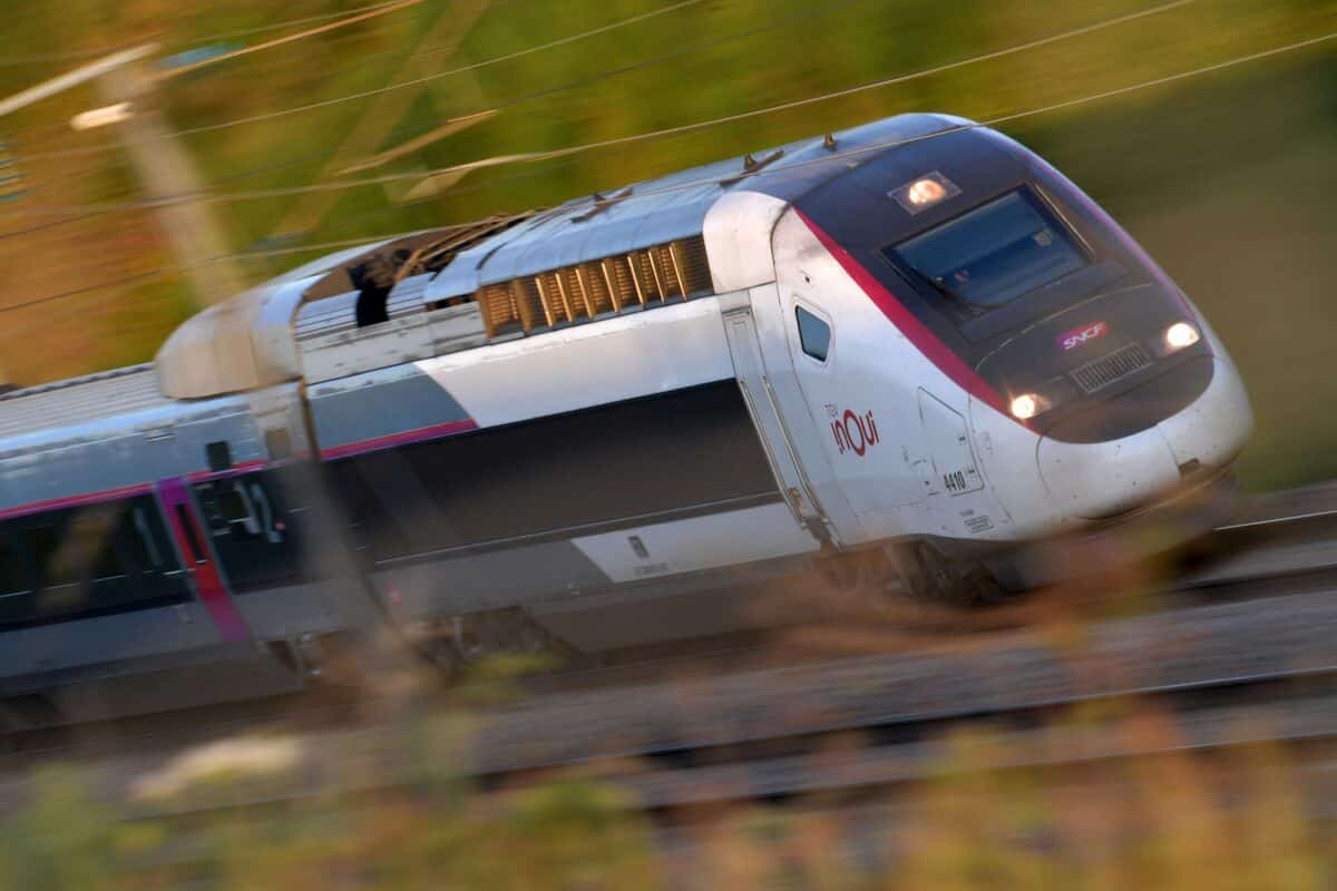 Un billet de train vers la civilisation | JDM