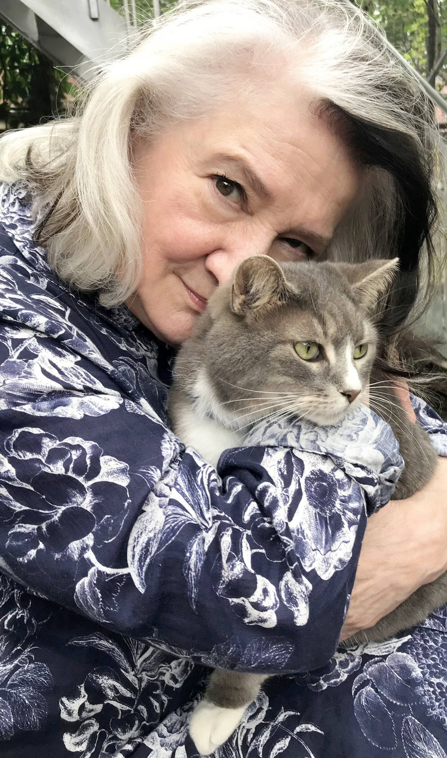 Mademoiselle et Boulette, en garde partagée chez Marie Laberge | JDM