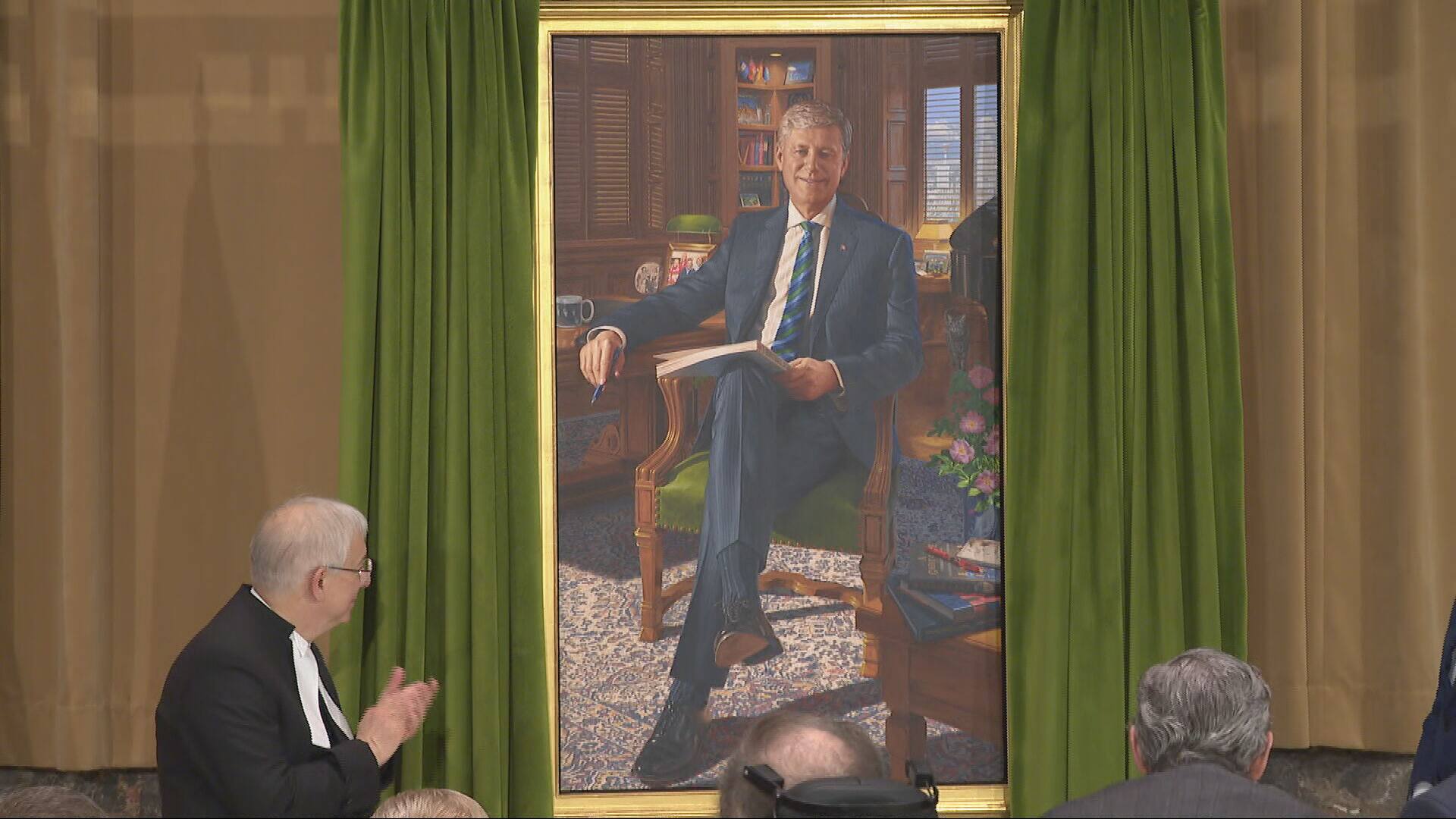 Voici le portrait de Stephen Harper | Le Journal de Montréal