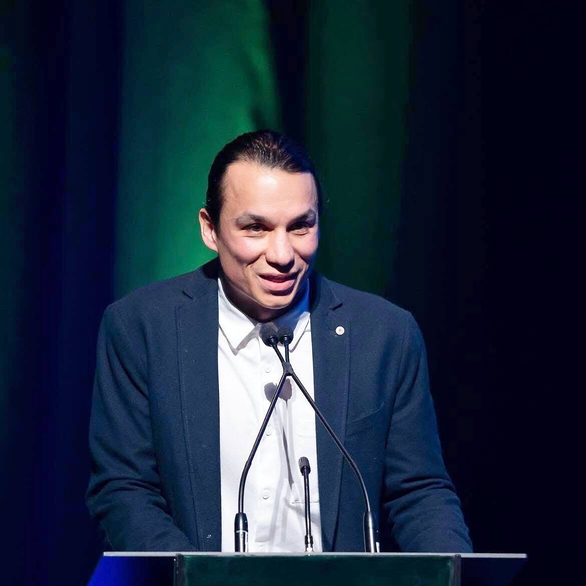 L’ancien joueur du Canadien David Desharnais est un bon ami | JDM