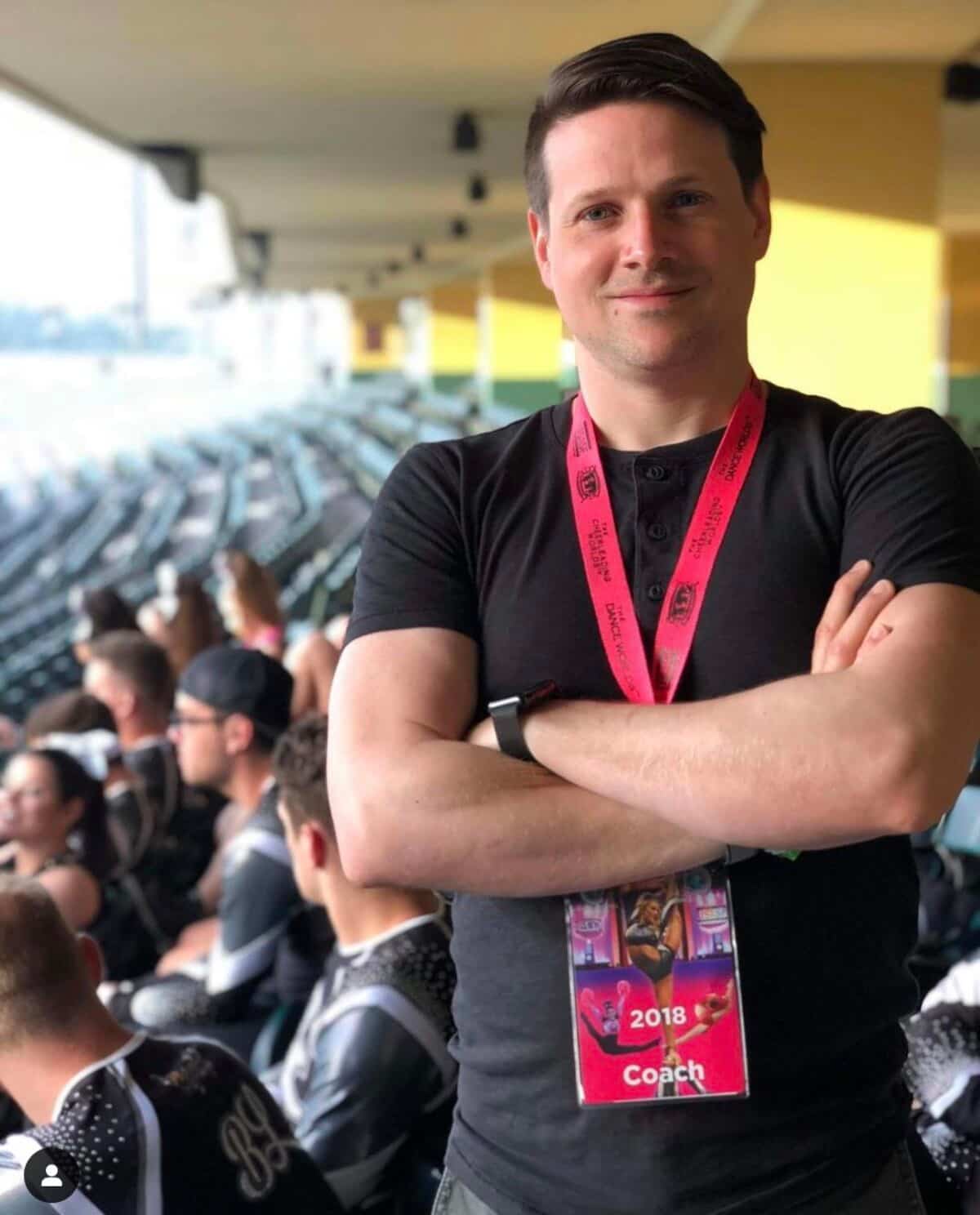 Visé par 38 chefs d’accusation de nature sexuelle: une campagne de sociofinancement qui choque ...