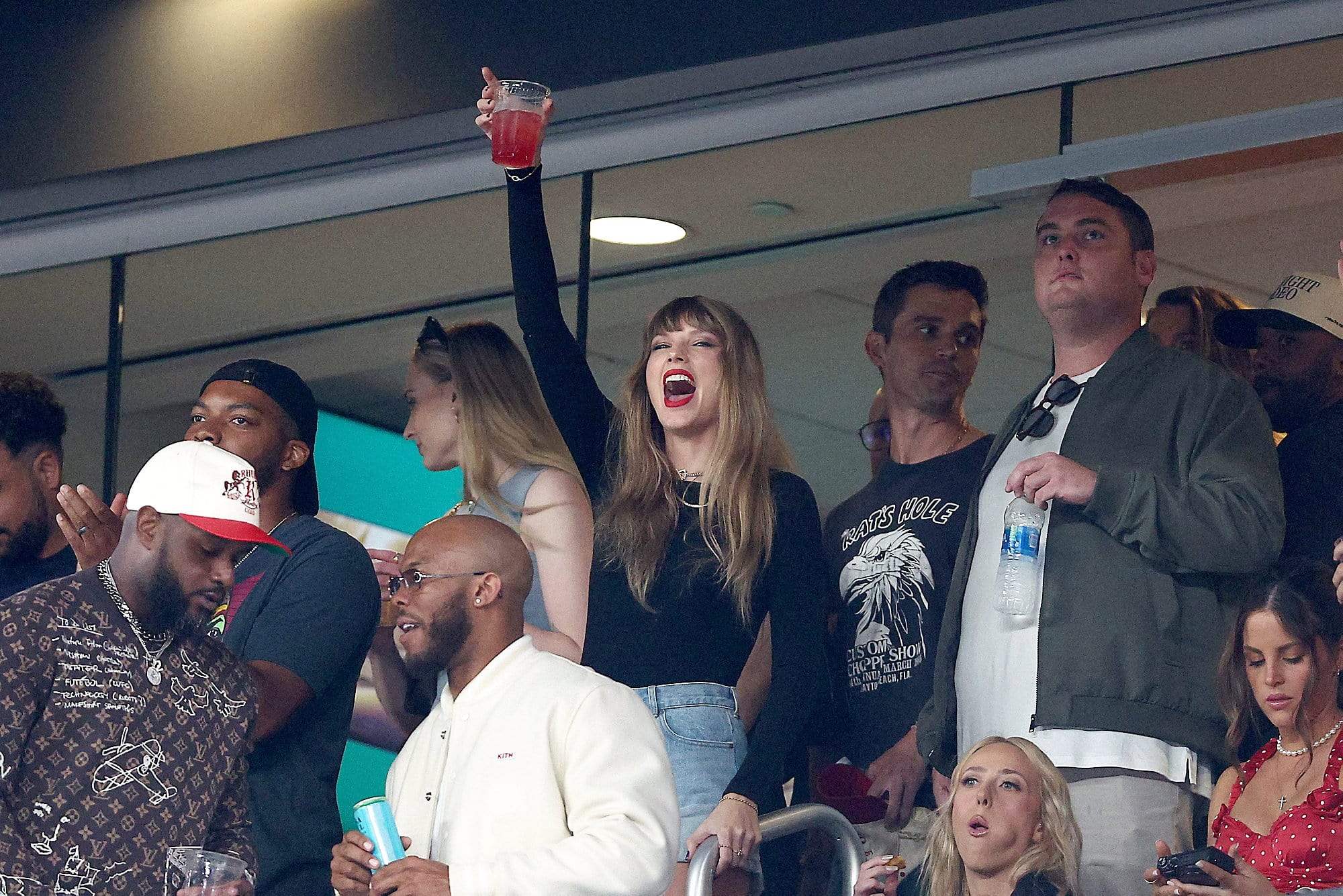 Taylor Swift toujours dans l’entourage des Chiefs de Kansas City | JDM