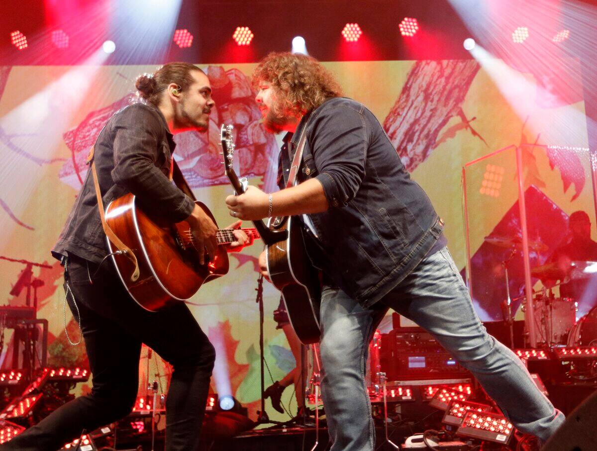 2Frères de retour au sommet des ventes | TVA Nouvelles