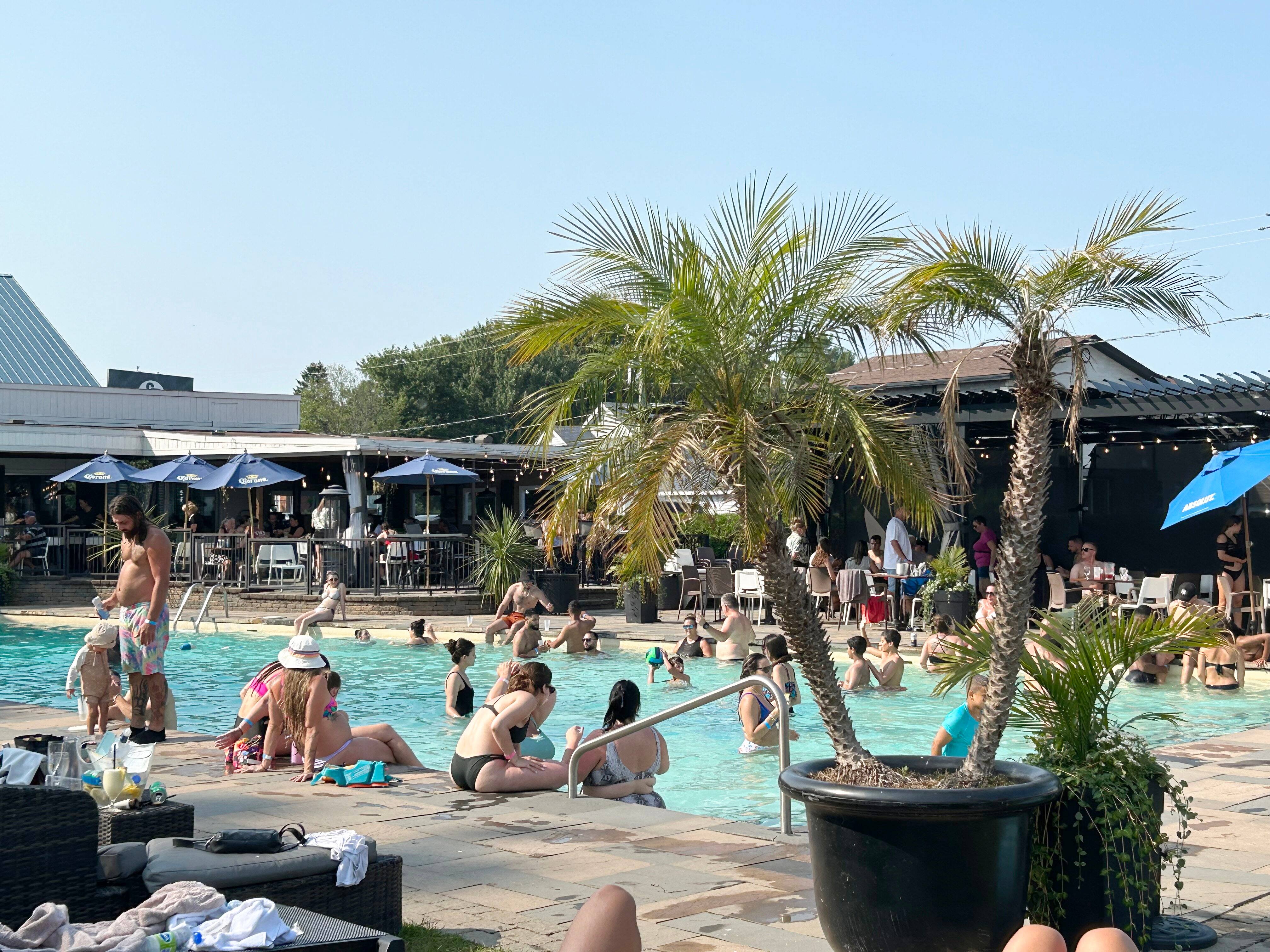 [À VOIR] Des trampolines géants en forêt au upla Laflèche en Outaouais ...