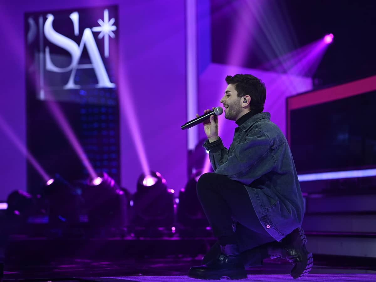 Tout sur Mathieu Rheault, l'artiste au coeur sensible de Star Académie ...