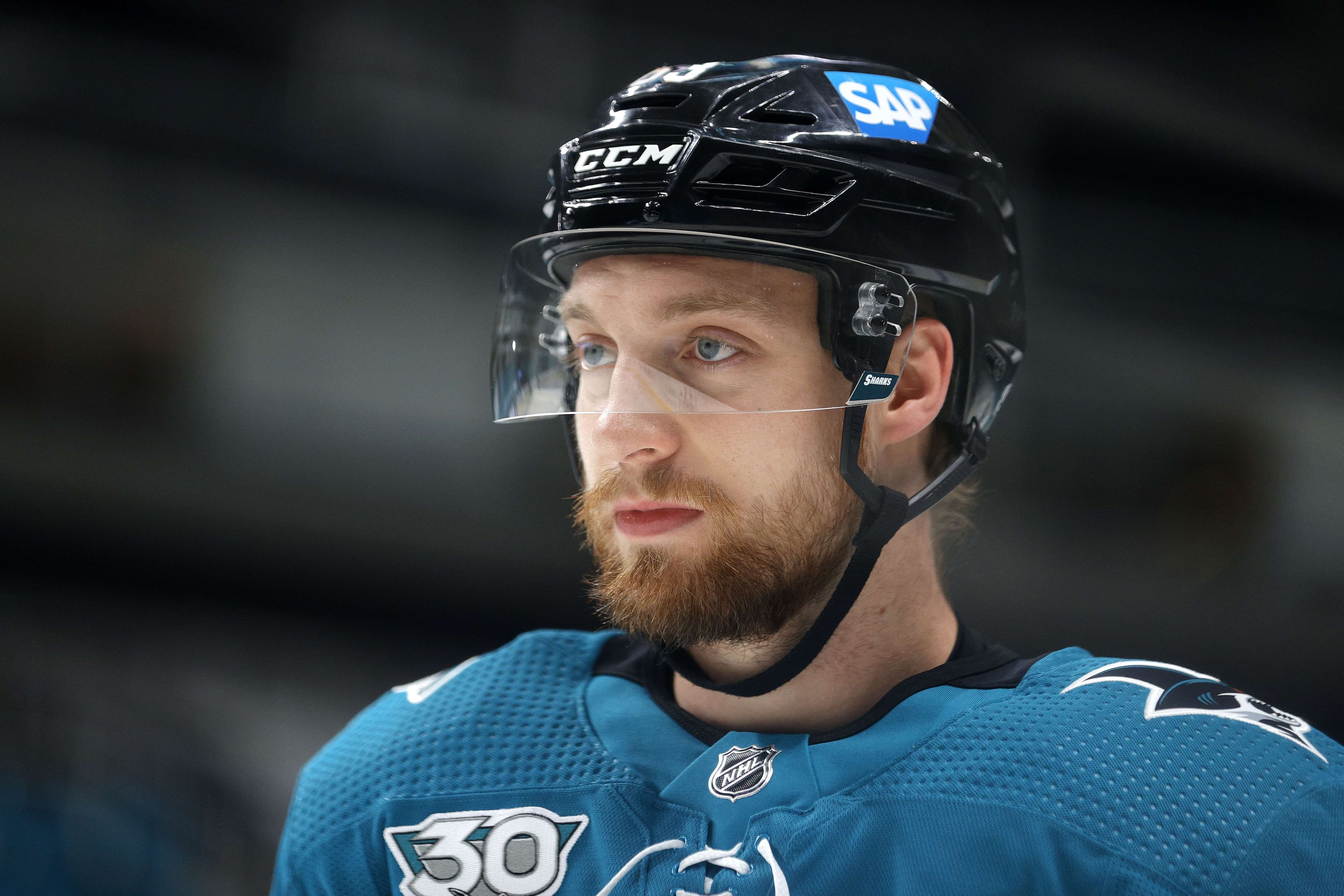 Des nouveaux contrats pour deux Québécois avec les Sharks - TVA Sports
