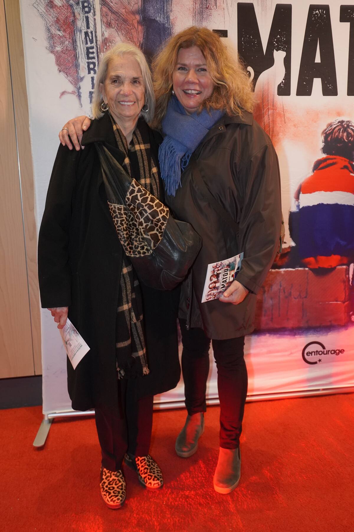 Toutes les vedettes sur le tapis rouge de la comédie musicale «Le Matou ...