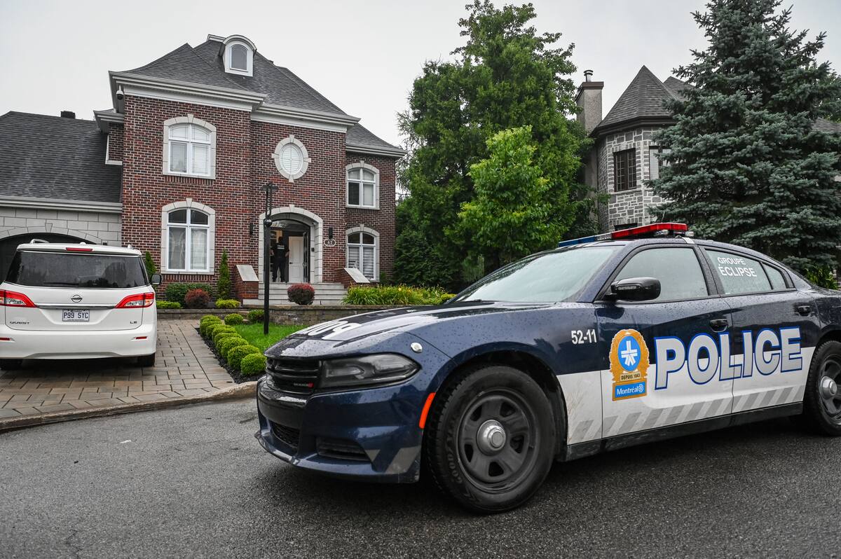 Enquête pour meurtre: la police débarque chez le cochef de la mafia ...