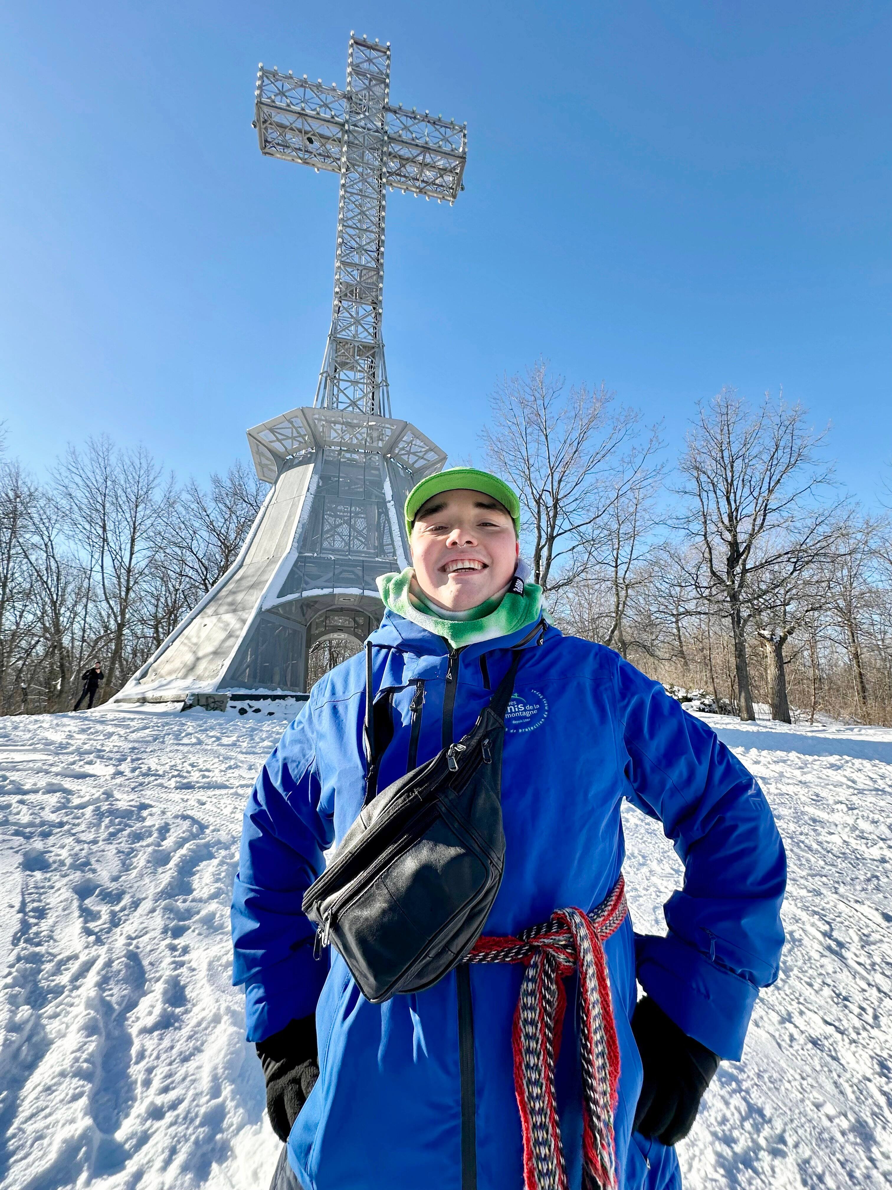 Faire de la raquette sur le mont Royal pour oublier les bruits de la ...
