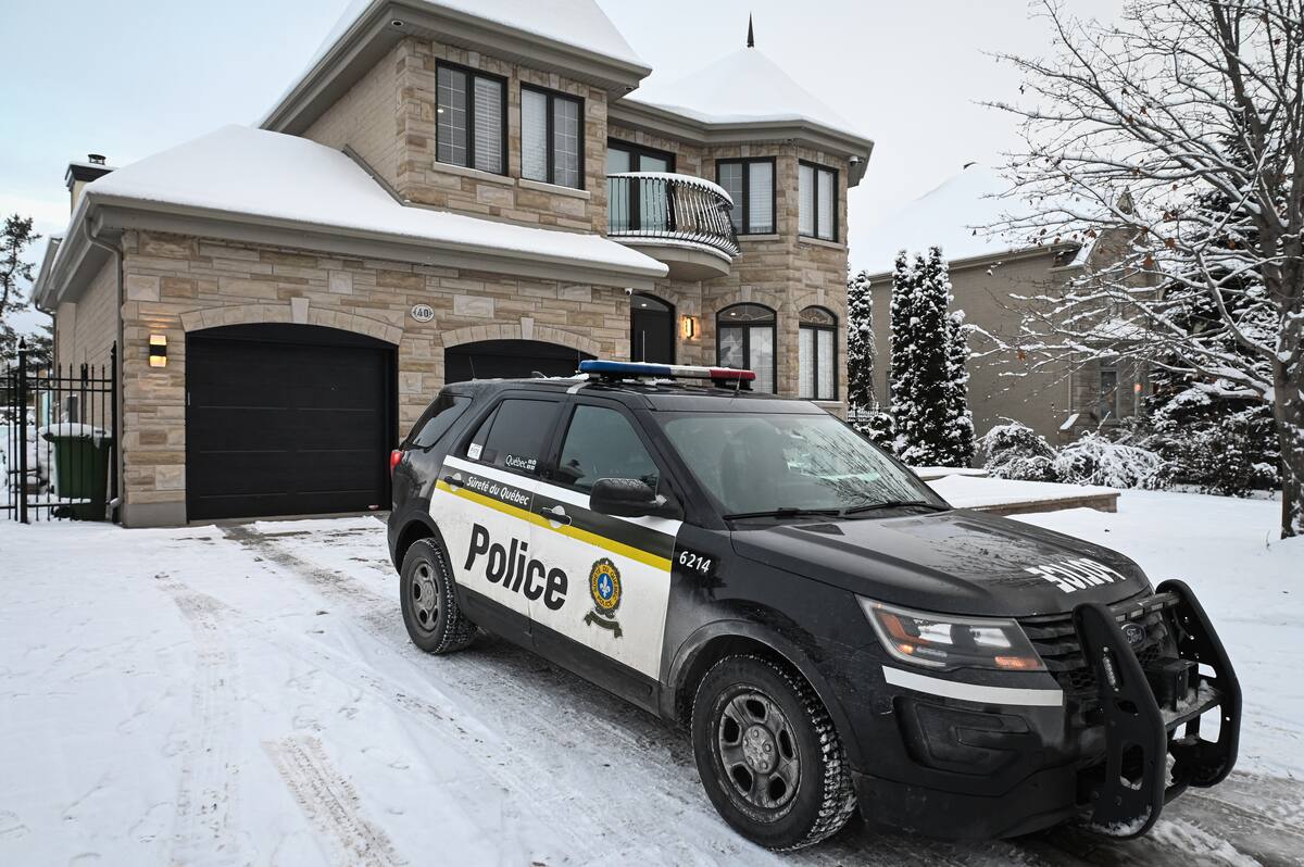 Meurtre de trois innocents: la police débarque chez de grosses ...