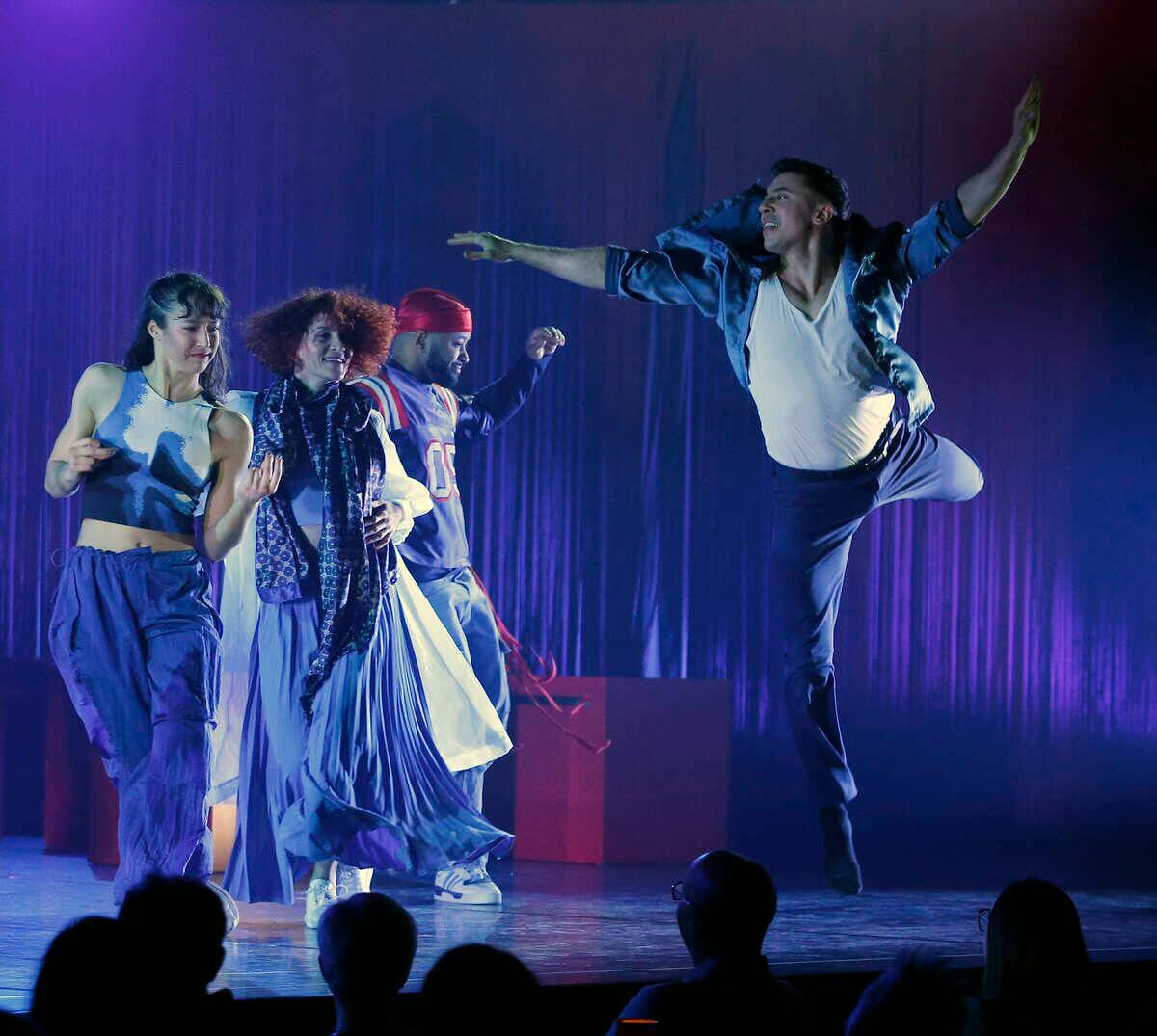 Révolution en tournée: le feu de la danse brûle au Québec | JDM