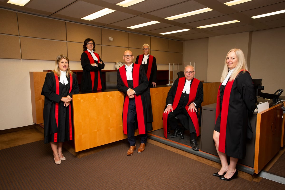 «Les coulisses du Palais»: des dossiers encore plus complexes | JDQ