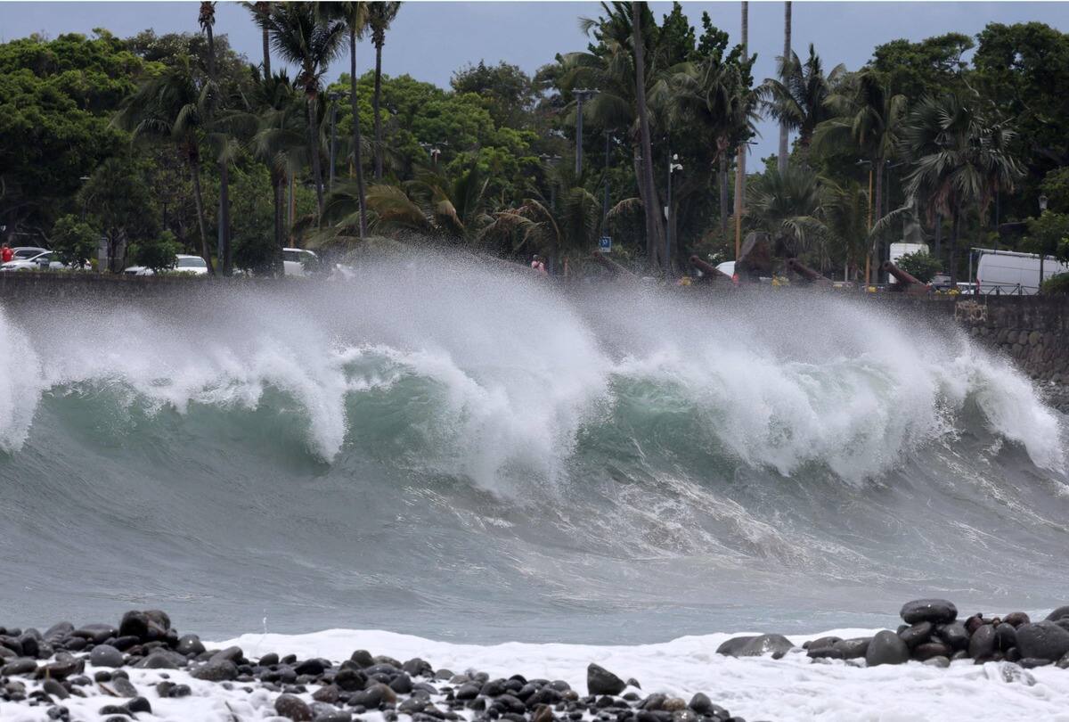 Maurice et La Réunion se préparent à l'arrivée du cyclone «Garance ...