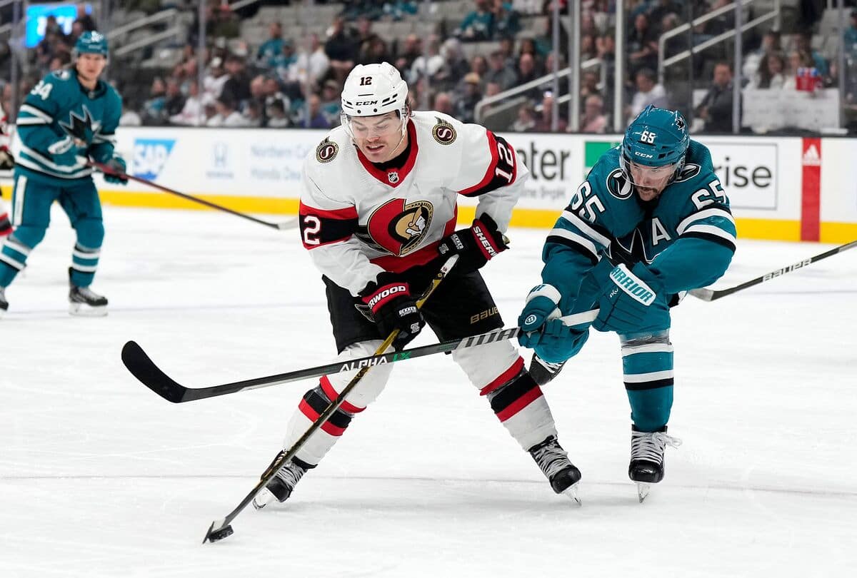 Alex DeBrincat trouve ses repères à Ottawa - TVA Sports