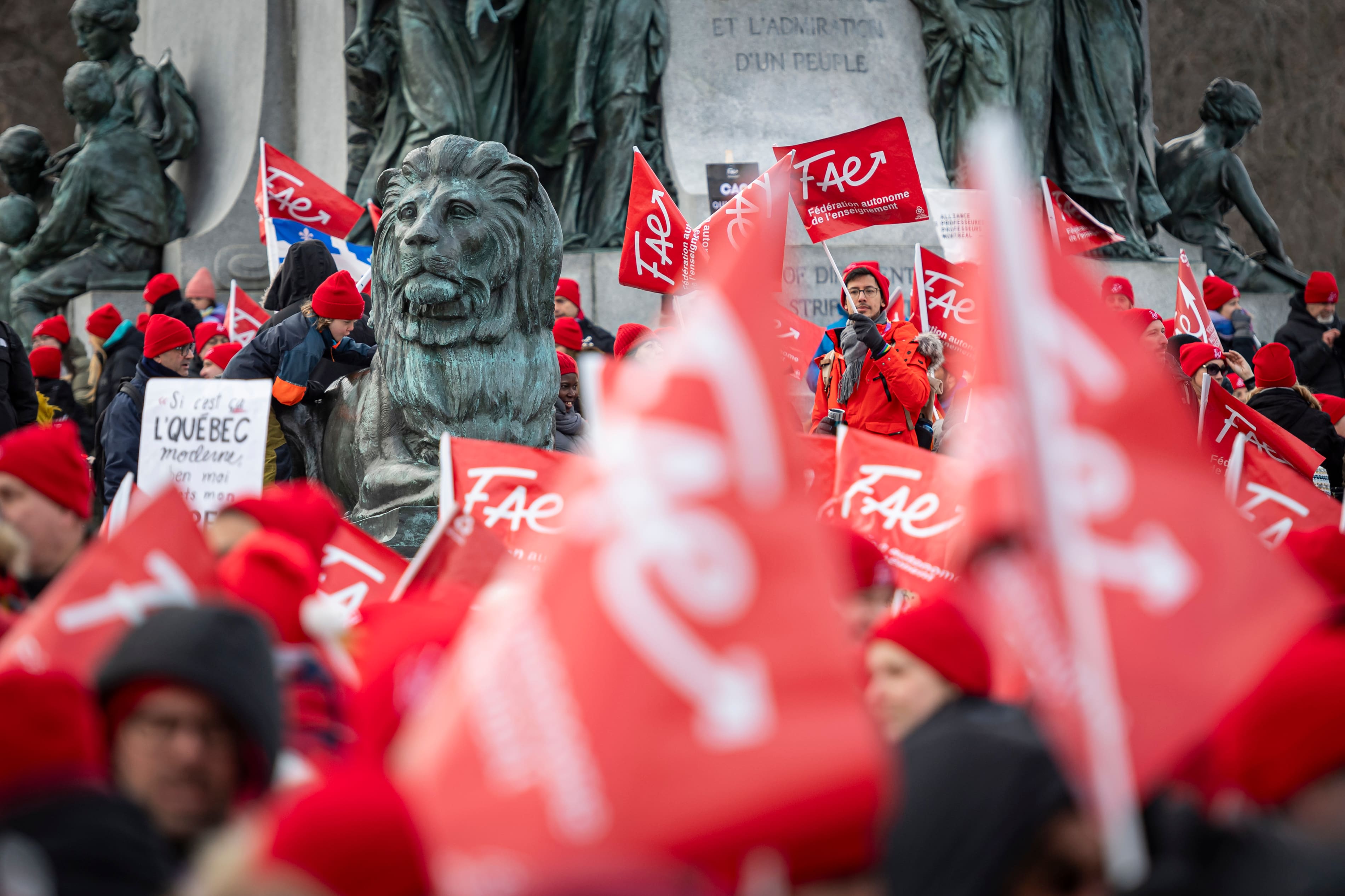 L’entente de principe de la FAE approuvée de justesse | TVA Nouvelles