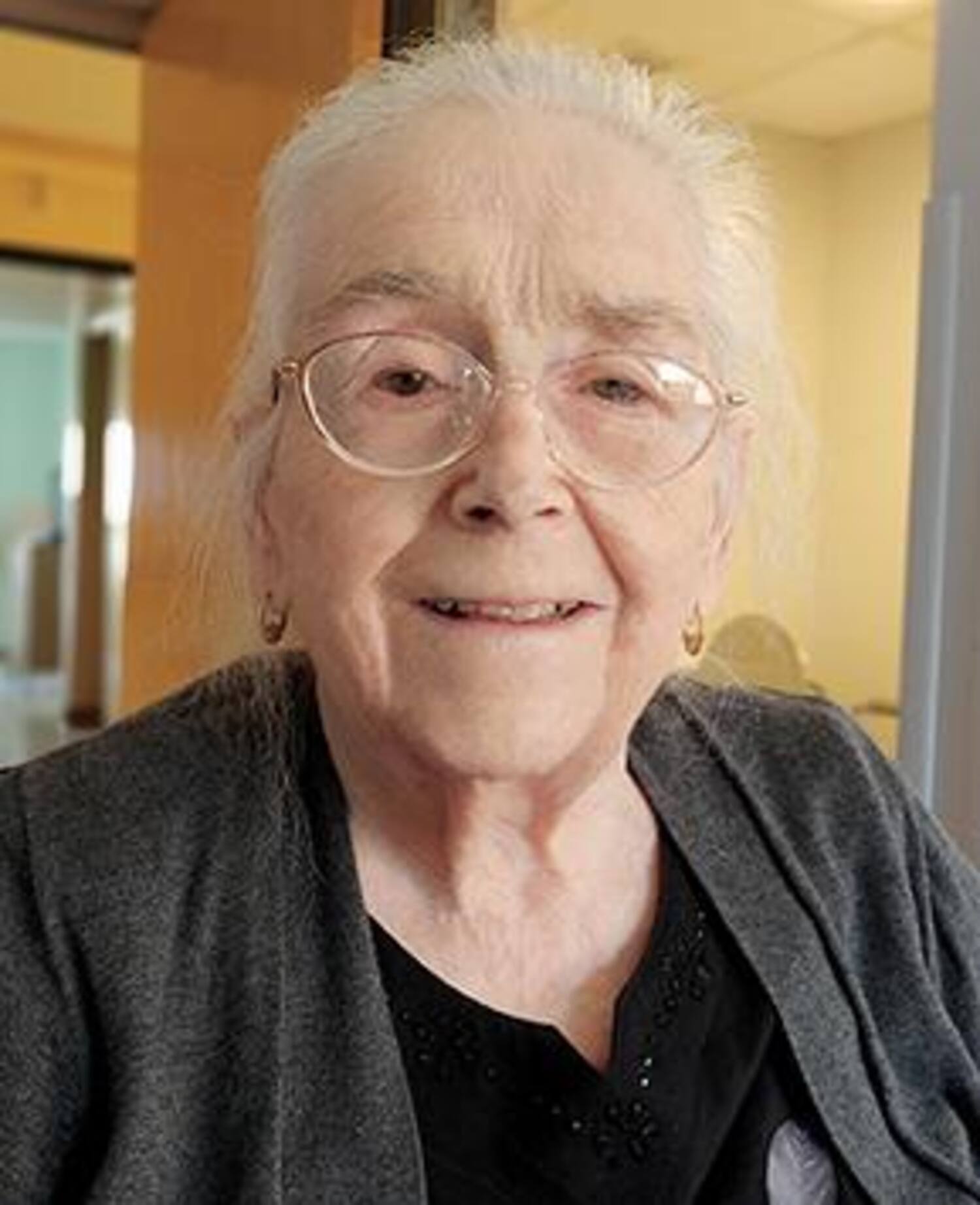 BEAUDOIN (née Laurin) Monique | Le Journal de Montréal BEAUDOIN (née Laurin) Monique | Le Journal de Montréal
