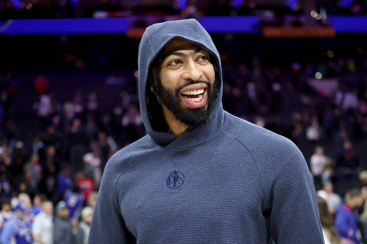 NBA: Davis se blesse dès ses débuts avec Dallas | JDM