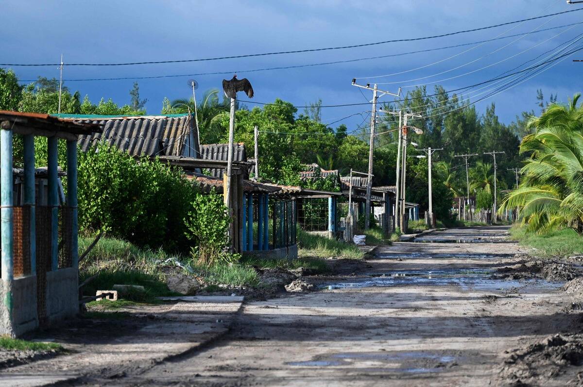 L'ouragan de catégorie 3 «Rafael» quitte l'île de Cuba | TVA Nouvelles