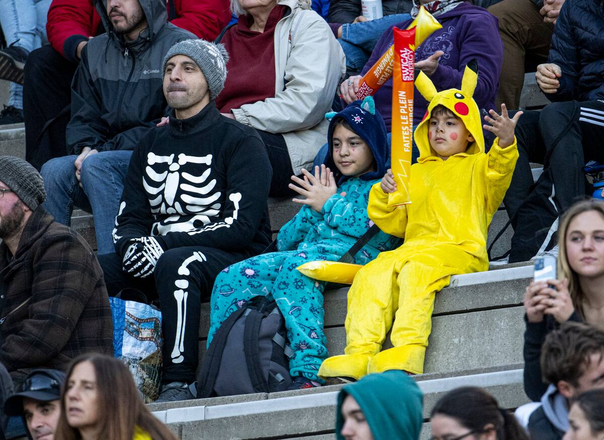 [EN PHOTOS] Halloween: des idées de costumes au match des Alouettes | JDM
