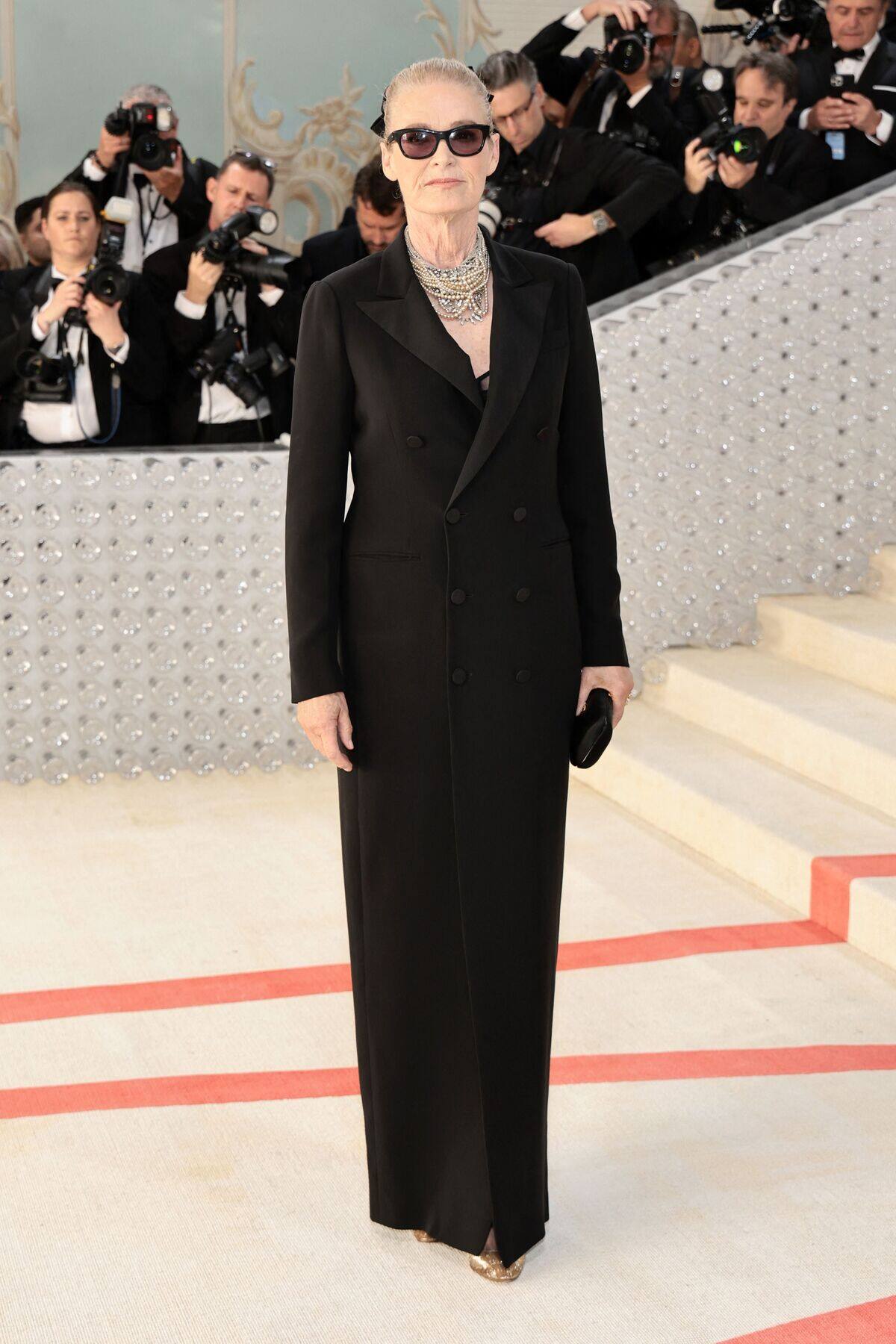 New York accueille les vedettes à l’extravagant Met Gala | JDM