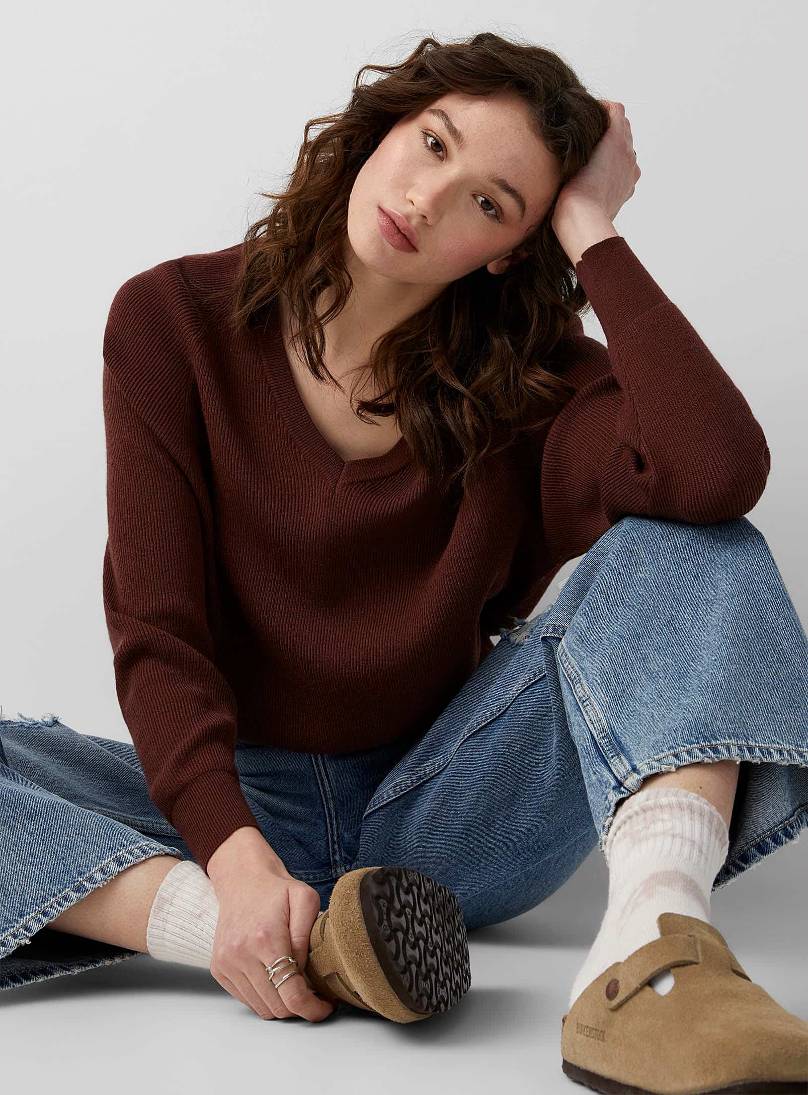 Ce pull qui se trouve dans toutes les garde-robes est le plus tendance ...