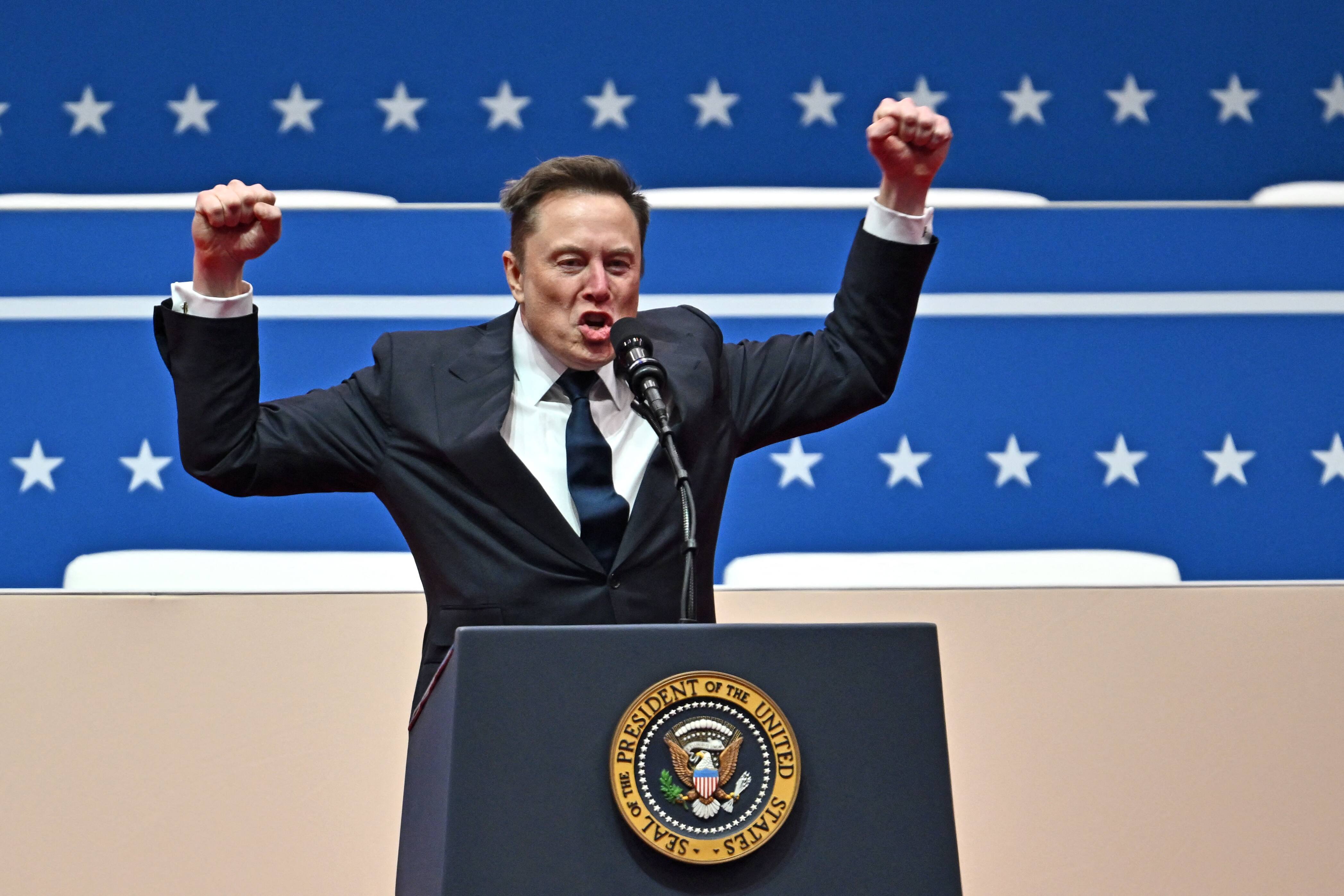 Elon Musk a-t-il vraiment fait un salut nazi à l’assermentation de ...