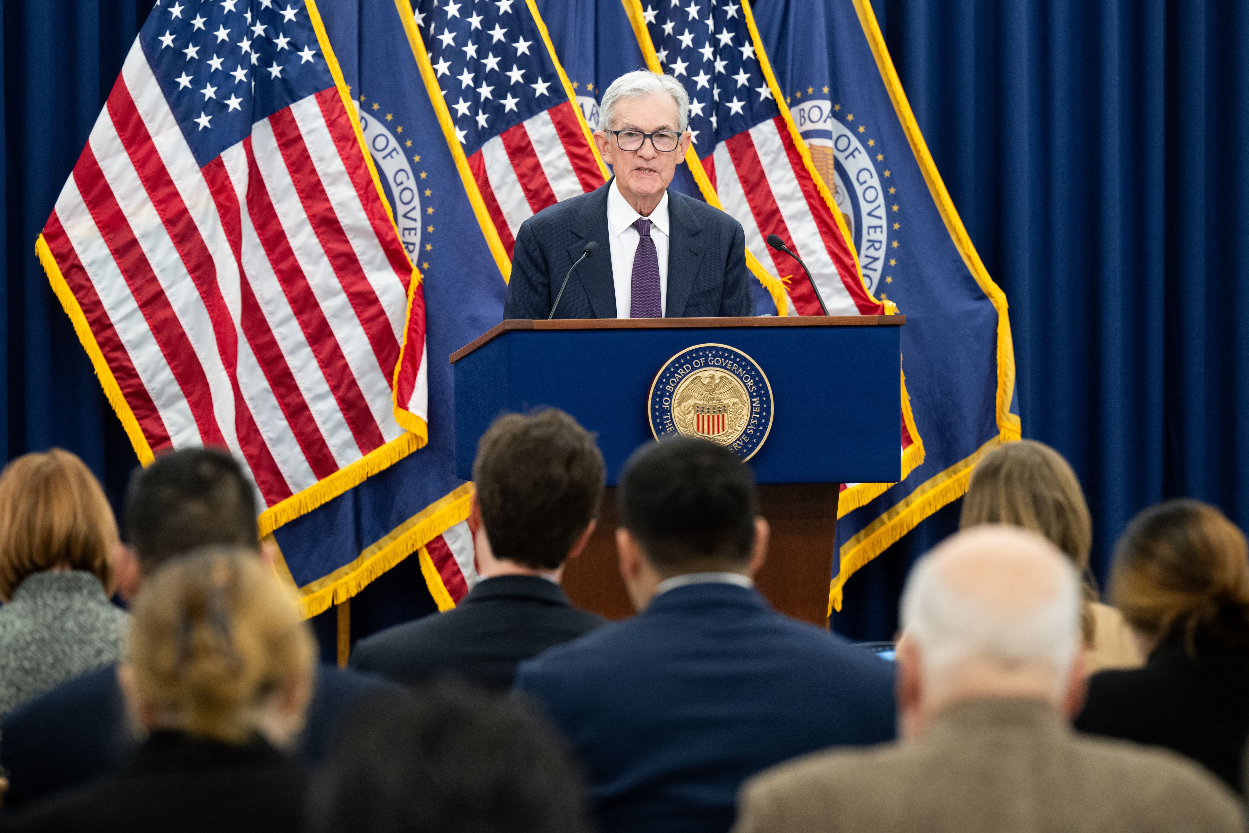 Powell qualifié «d’abruti»: Trump appelle encore la Fed à baisser ses ...