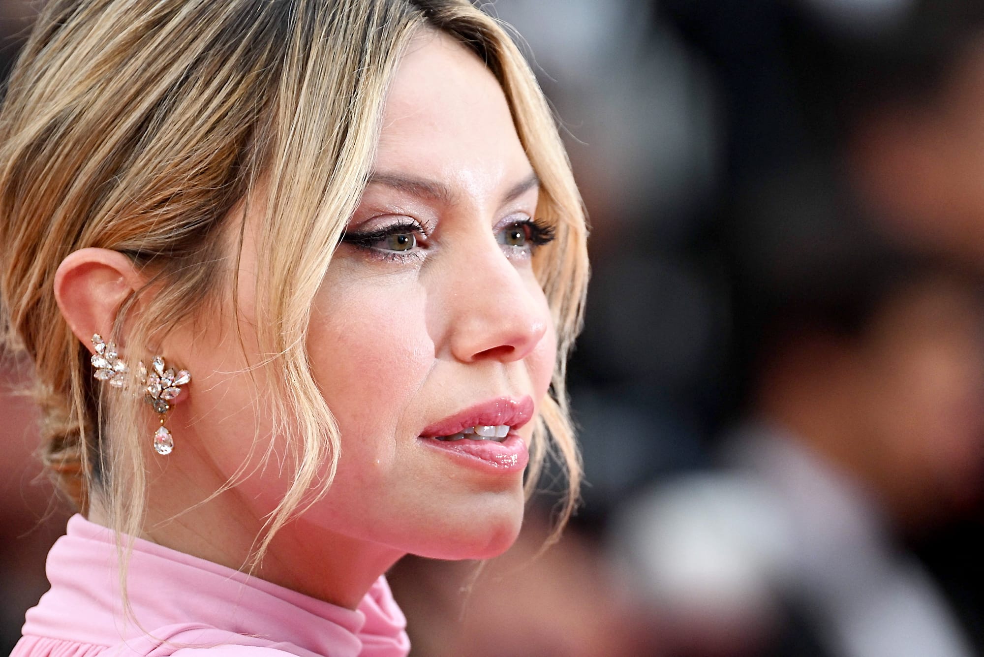 [PHOTOS] Monia Chokri fait tourner les têtes sur le tapis rouge du ...