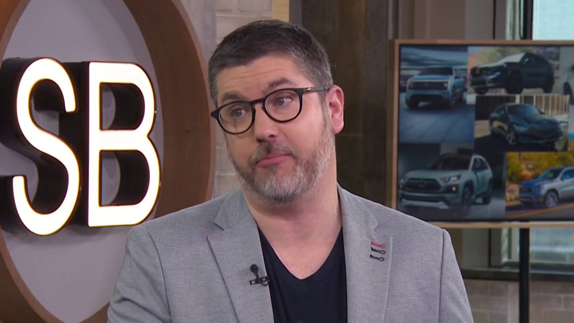 Antoine Joubert nous présente l'analyse des ventes automobiles de 2022 ...