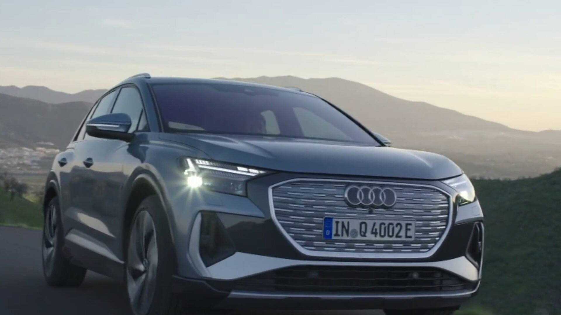 Antoine Joubert nous présente la Audi Q4 e-Tron | Salut Bonjour